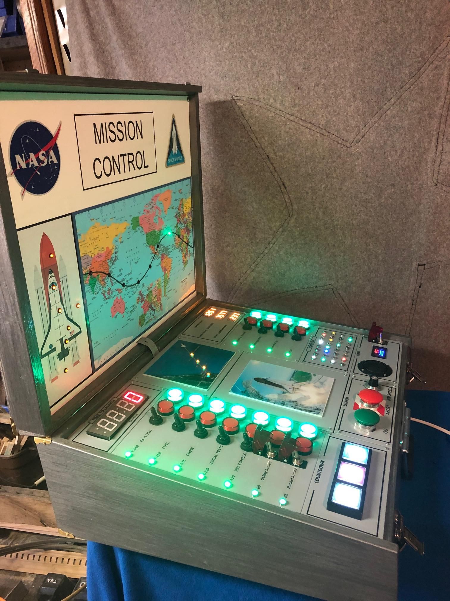 A Shuttle Mission Control Mock-Up for Kids : 10 Steps (with Pictures ...