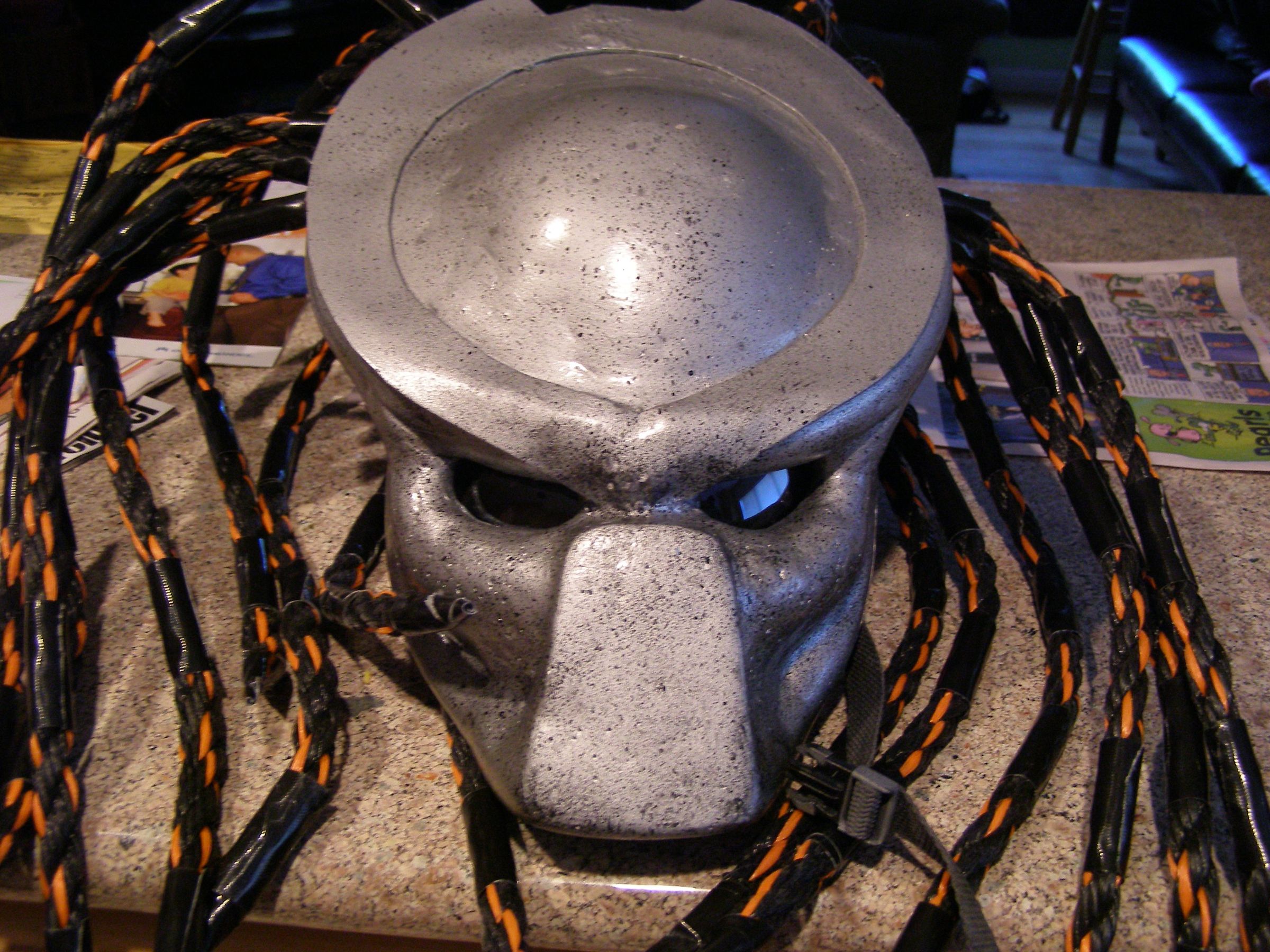 Predator Helmet : 6 Steps - Instructables
