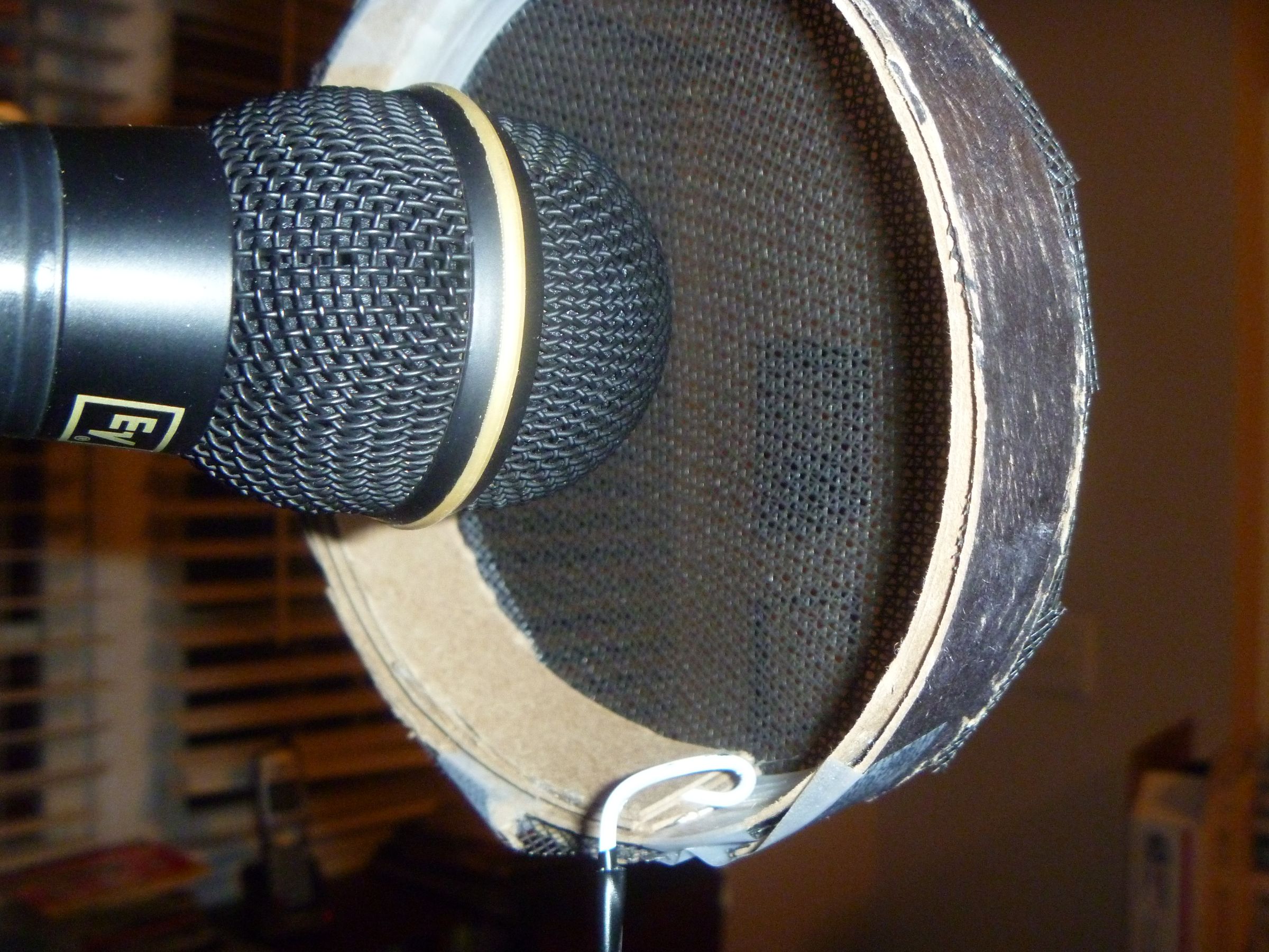 How to Make a Very Cheap Homemade Pop Filter : 6 Steps - Instructables