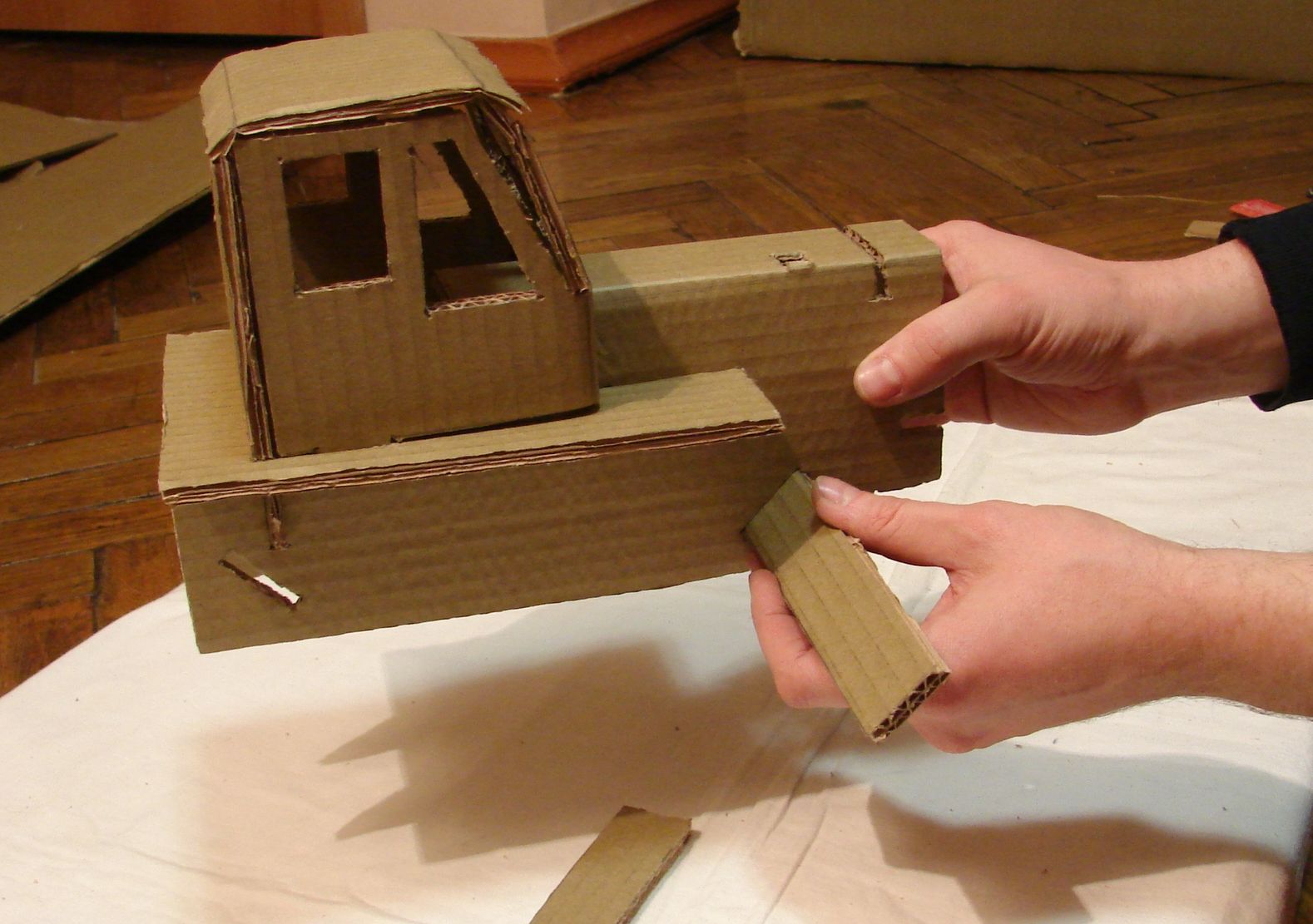 Tractor-cardboarder : 16 Steps (with Pictures) - Instructables