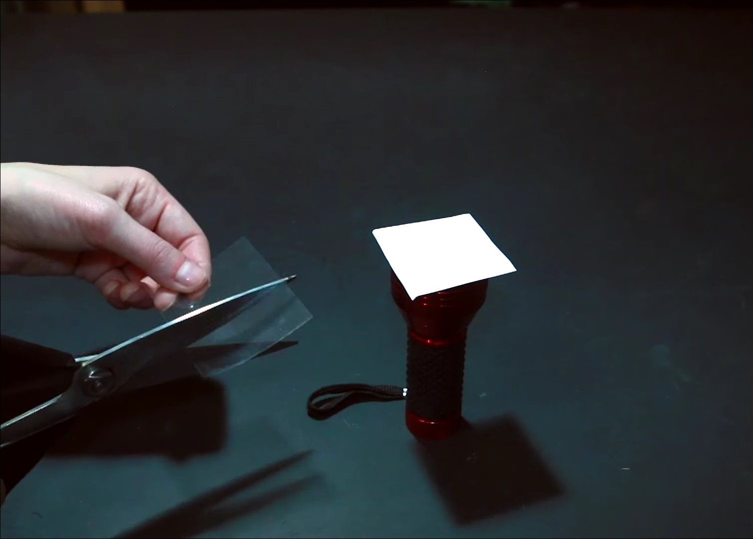 DIY Microscope Using Smartphone : 5 Steps (with Pictures) - Instructables