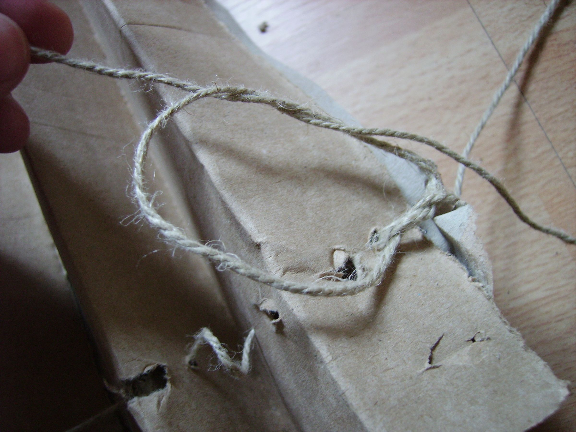 Folded Cardboard Window Blind : 9 Steps (with Pictures) - Instructables