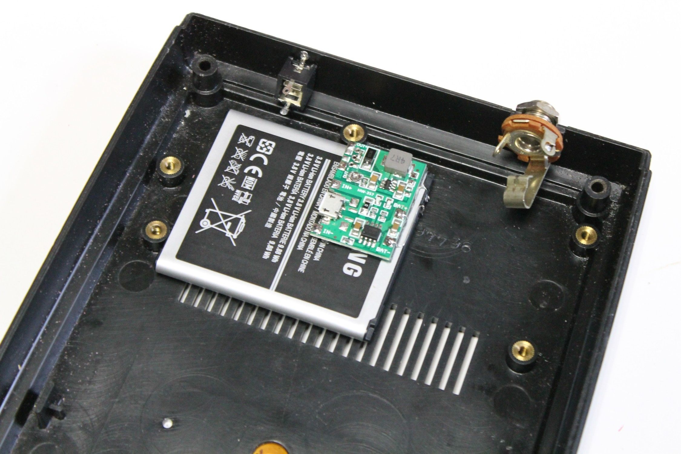 Moog Style Synth : 23 Steps (with Pictures) - Instructables