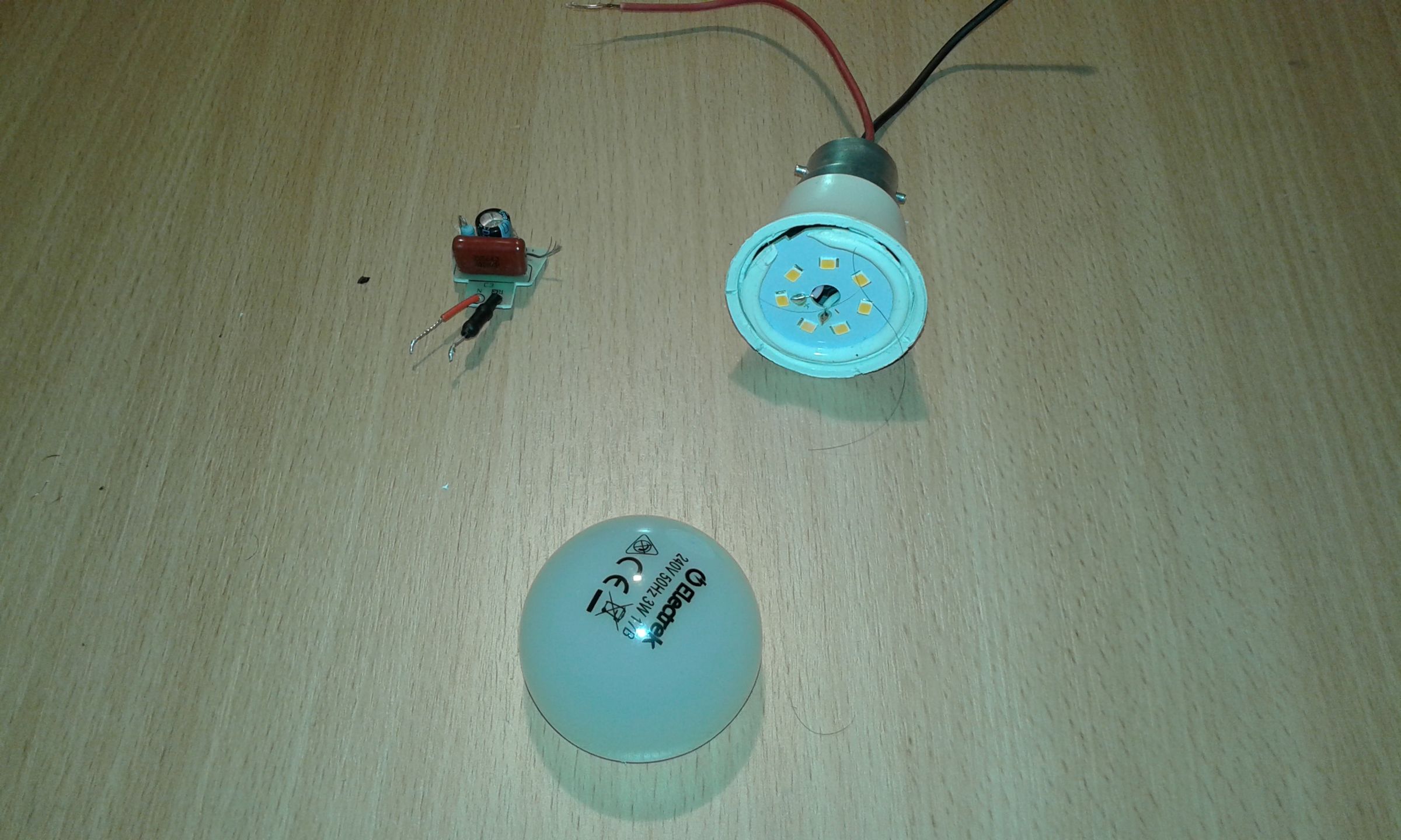 220v Led Light Bulb on Battery : 5 Steps (with Pictures) - Instructables