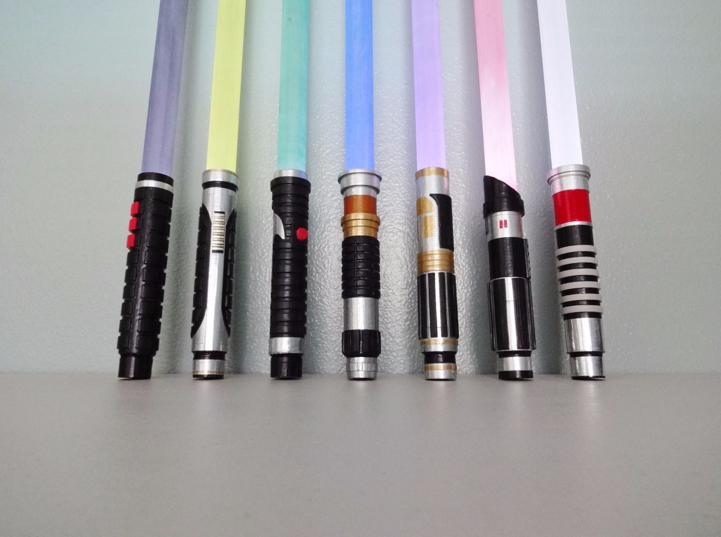 Easy $5 Lightsabers : 18 Steps (with Pictures) - Instructables