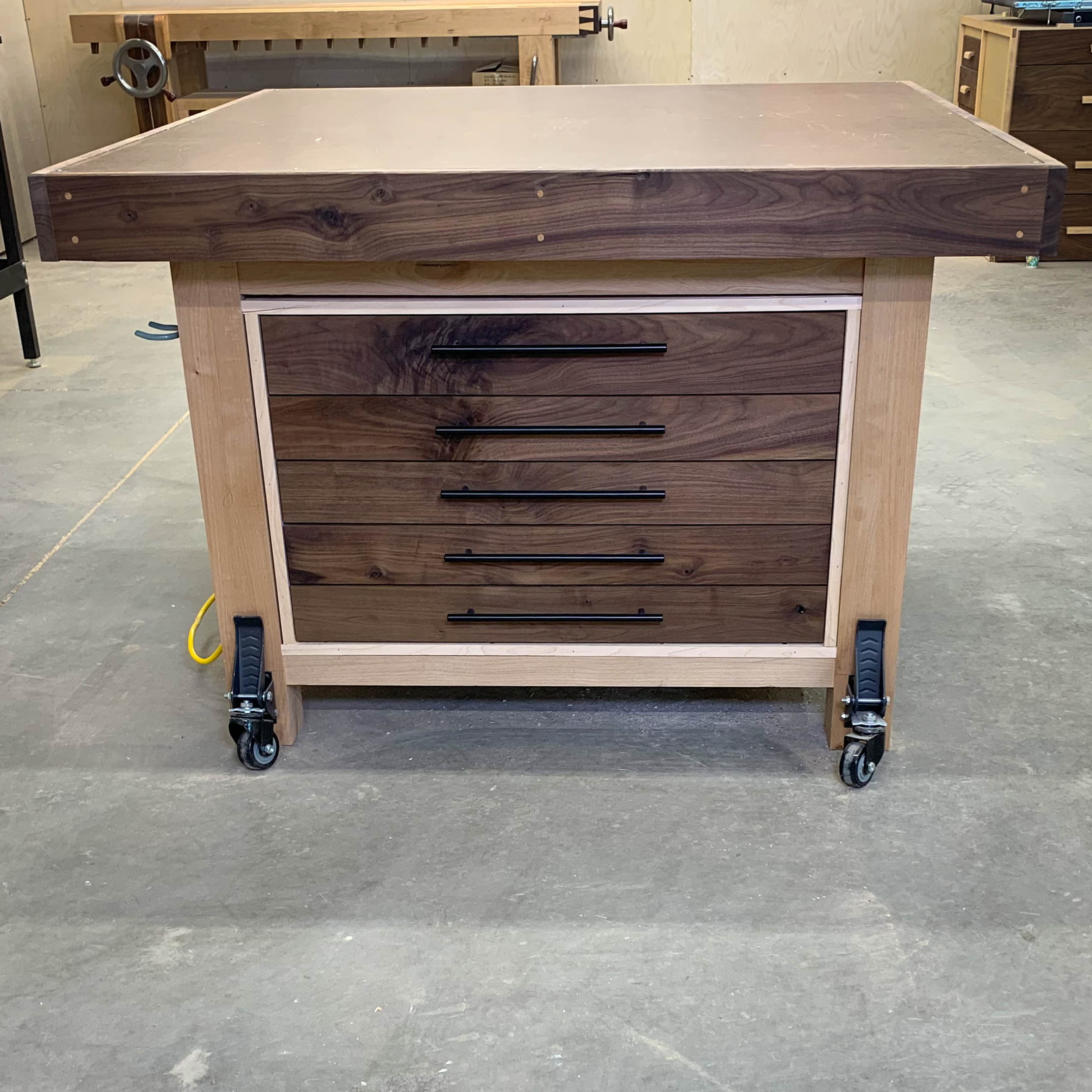 Assembly Table With Storage : 17 Steps (with Pictures) - Instructables