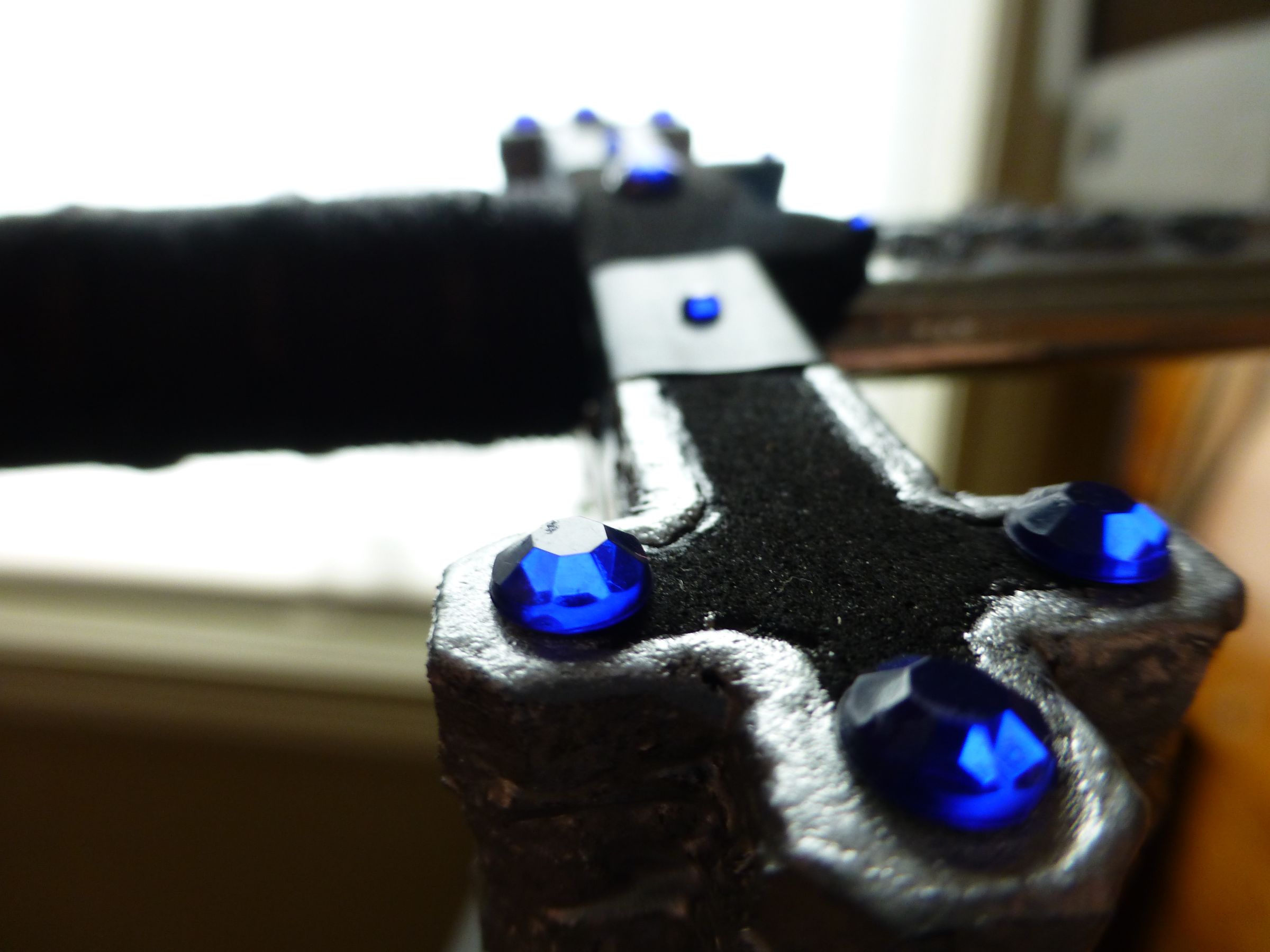 DIY Foam Weaponry : 9 Steps - Instructables