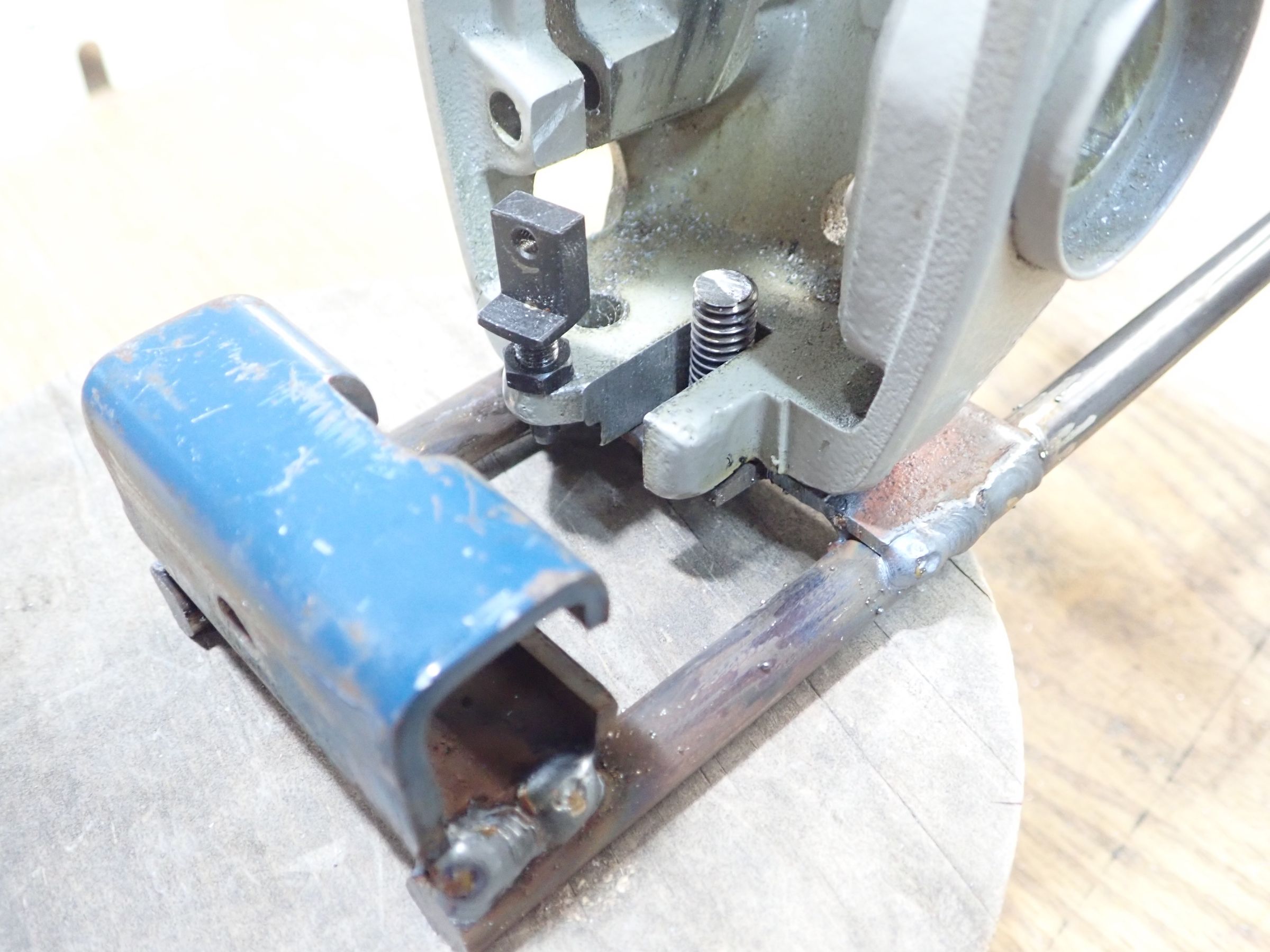 How to Make a Sewing Machine Tractor : 21 Steps (with Pictures ...