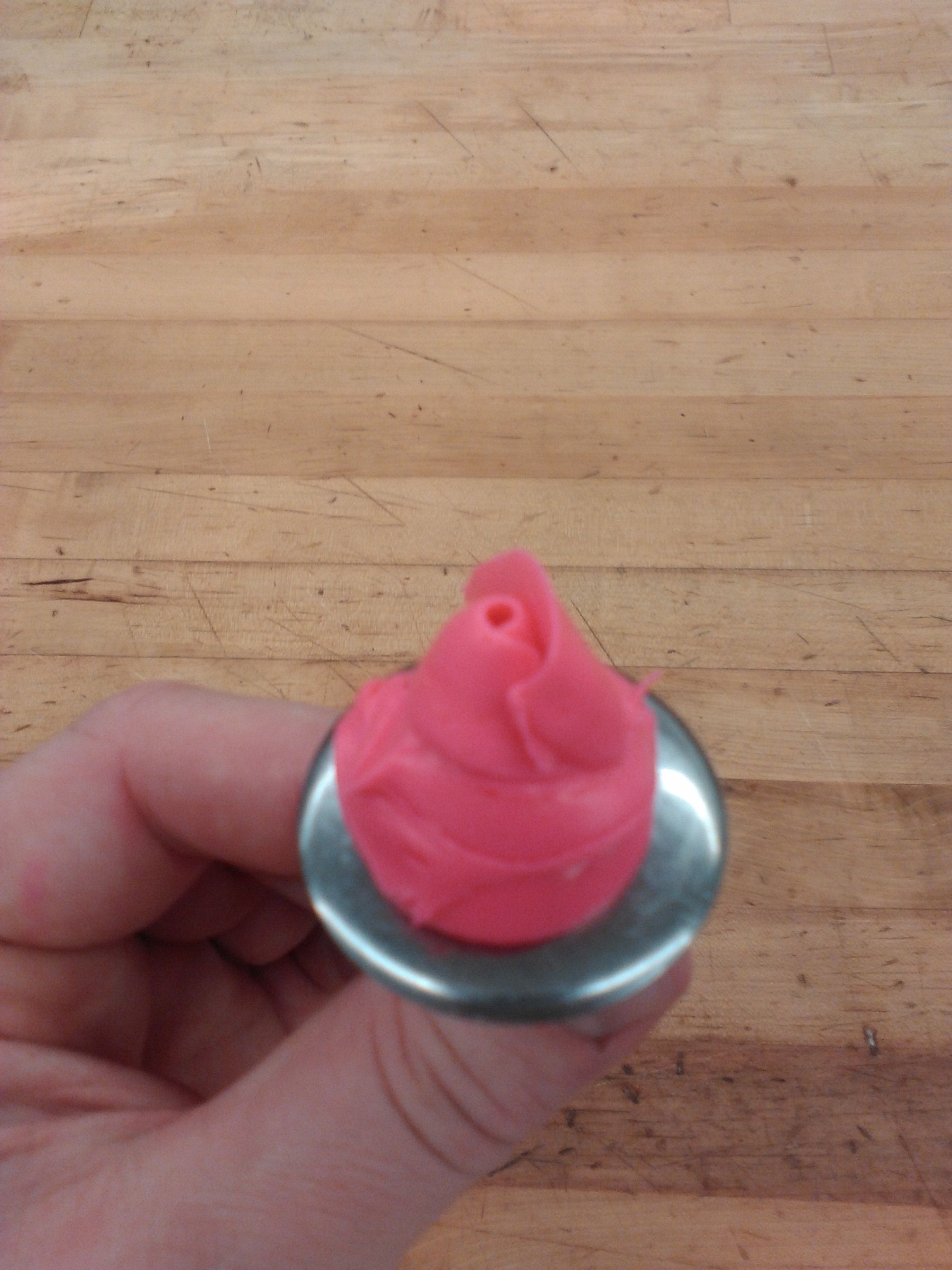 How to Pipe a Rose : 9 Steps (with Pictures) - Instructables