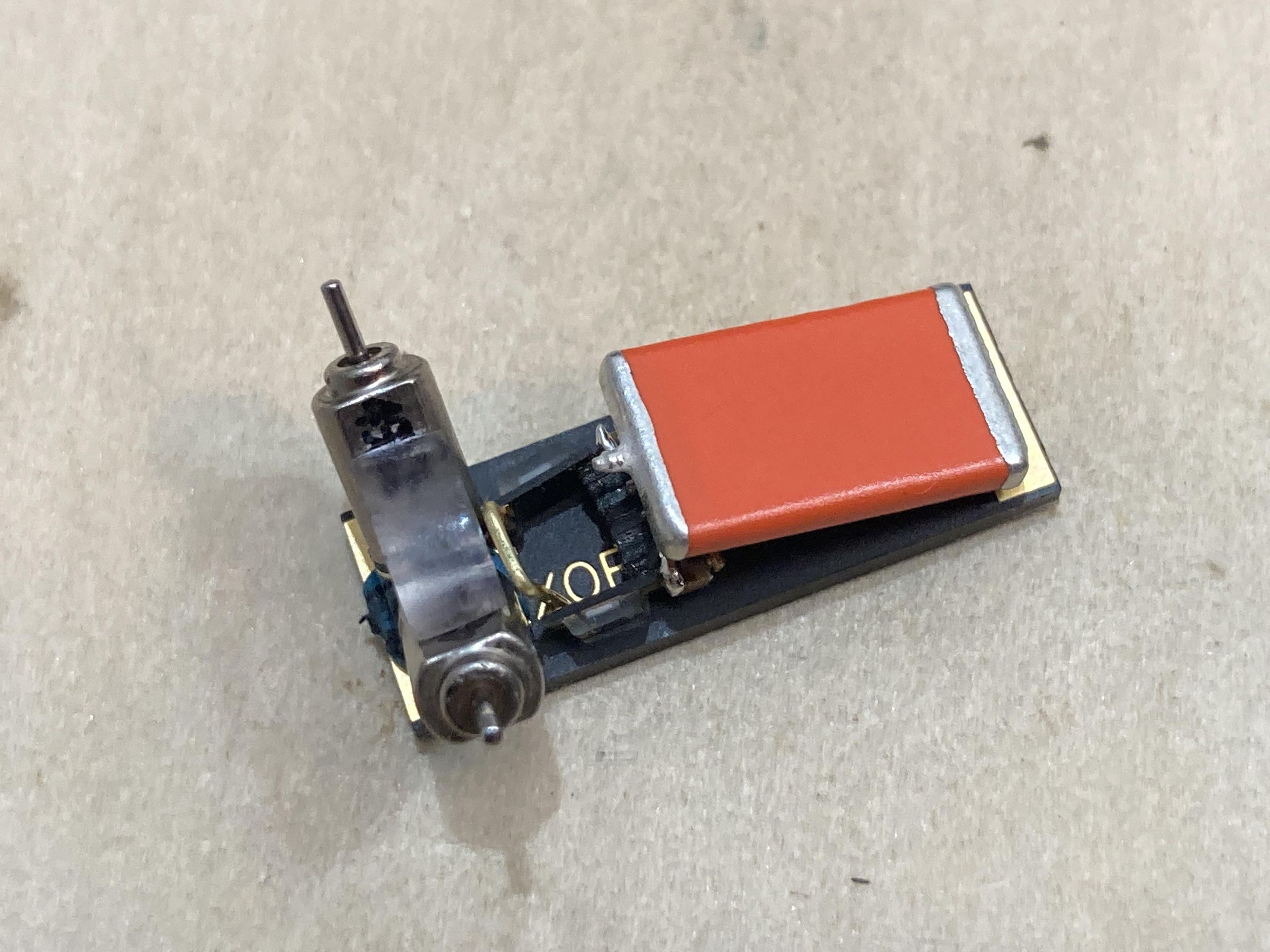 Tiny, Solar Powered, Light Seeking BEAM Bot (Mini Photopopper) : 18 ...