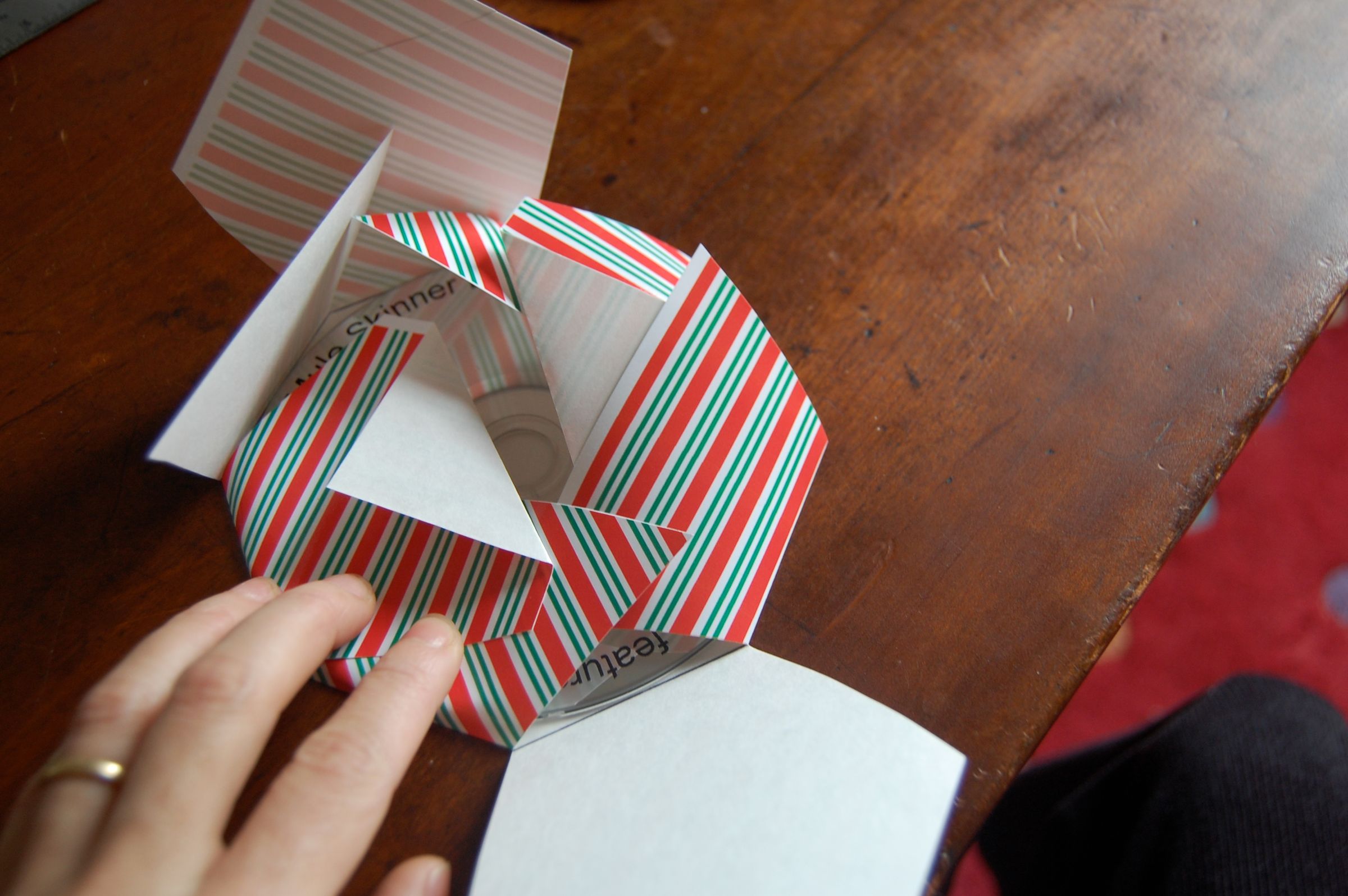 Customize This Simple Paper CD Cover : 5 Steps - Instructables