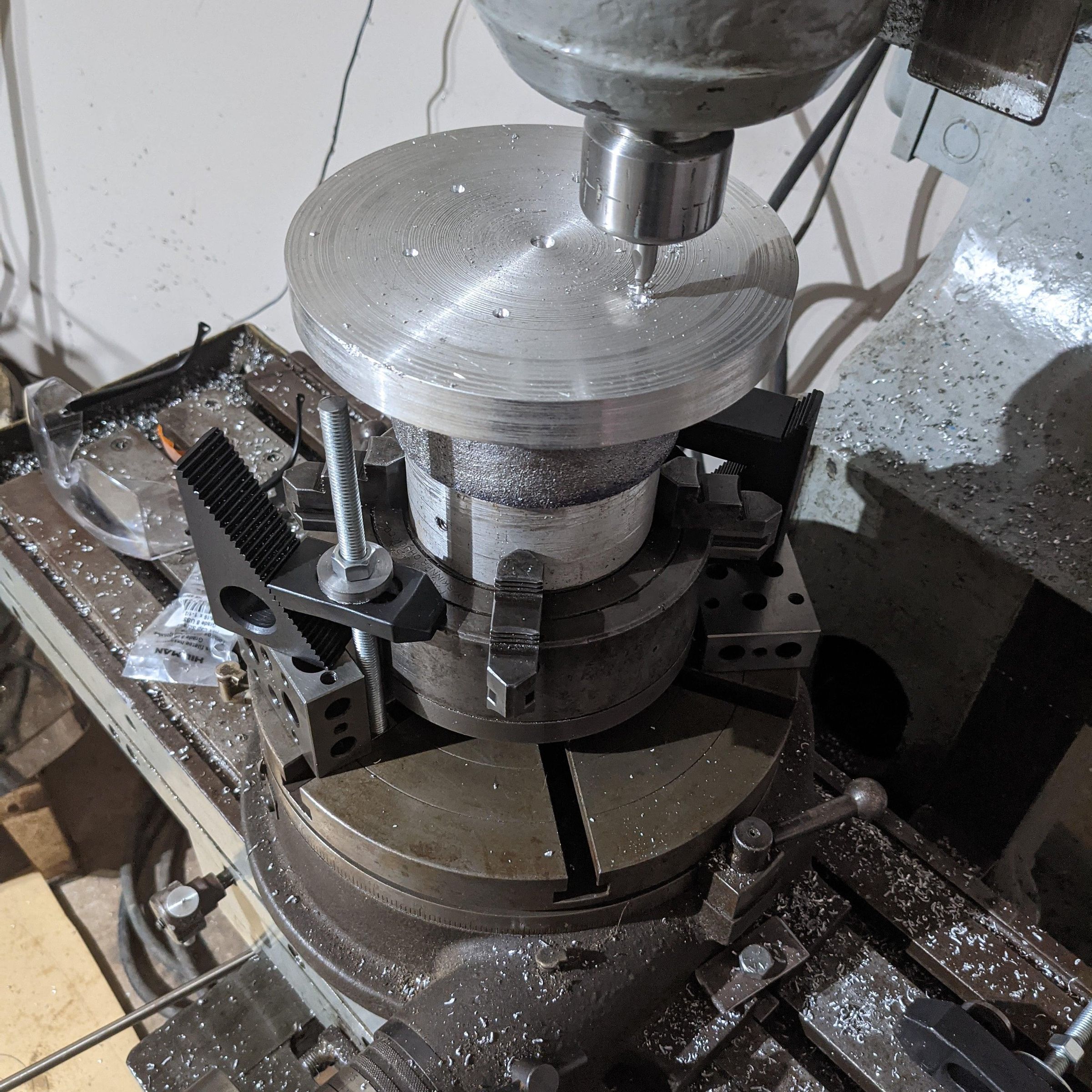 Giant Saw Blade Table! : 12 Steps (with Pictures) - Instructables