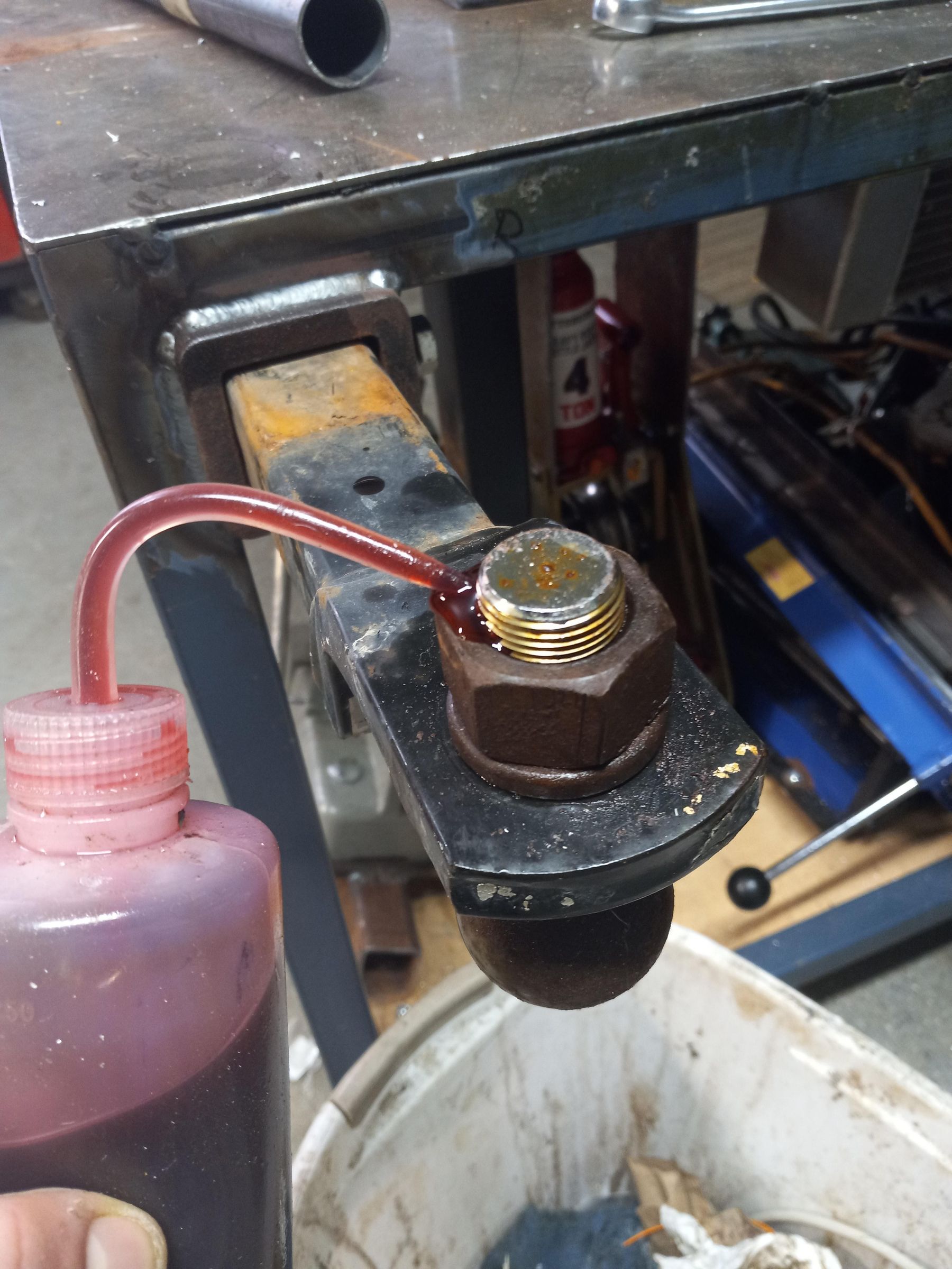 DIY Ball Swivel for Vise/Welding Positioner Out of Reclaimed 2x2 ...