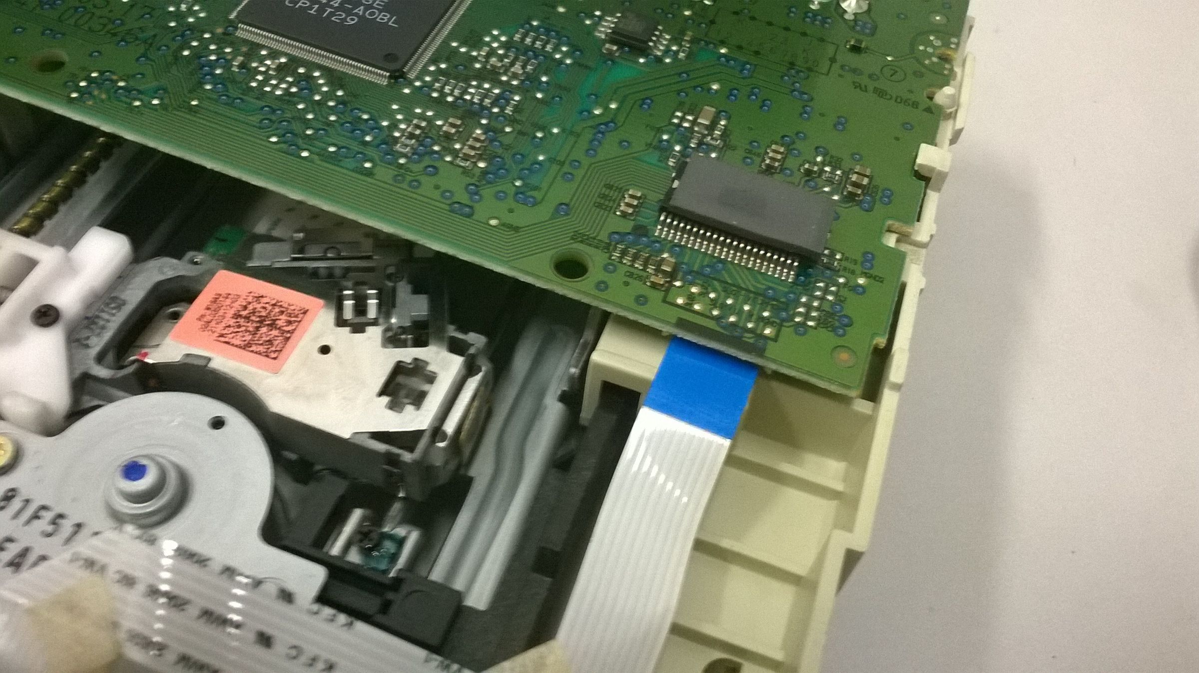 Disassembling a CD/DVD Reader and Reusing Its Parts : 12 Steps (with ...
