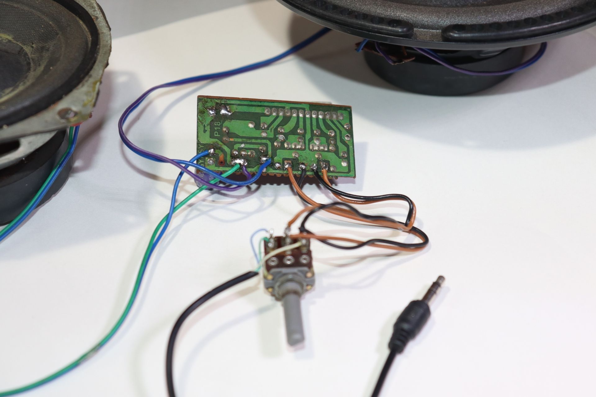 6283 IC Double Channel Amplifier Board Wiring : 7 Steps - Instructables