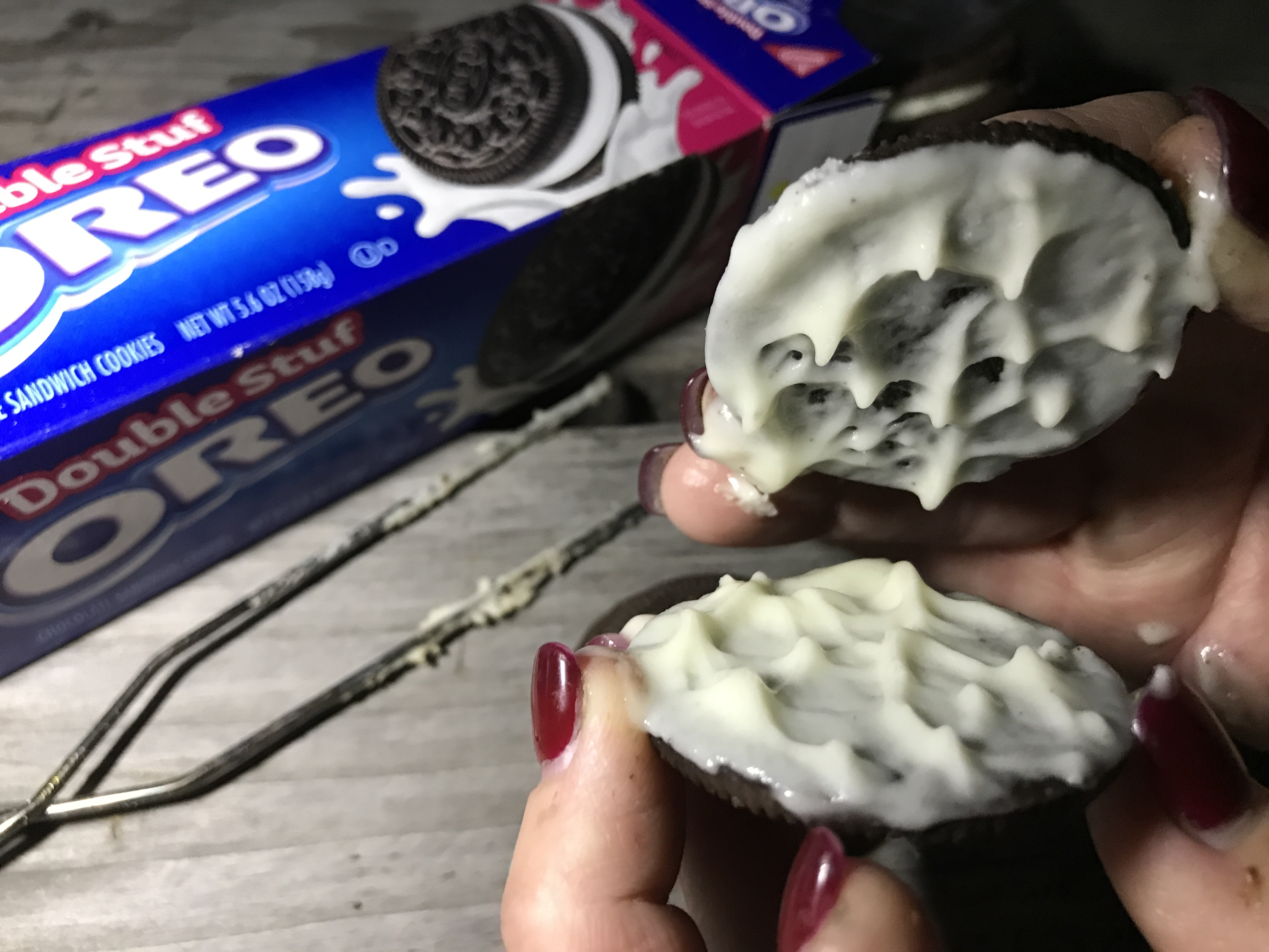 Flame Grilled Oreo Cookies - S'Mores Are Gonna Hate This One. : 3 Steps ...