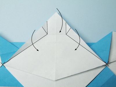 How to Fold an Origami Batarang From the Dark Knight : 8 Steps (with ...