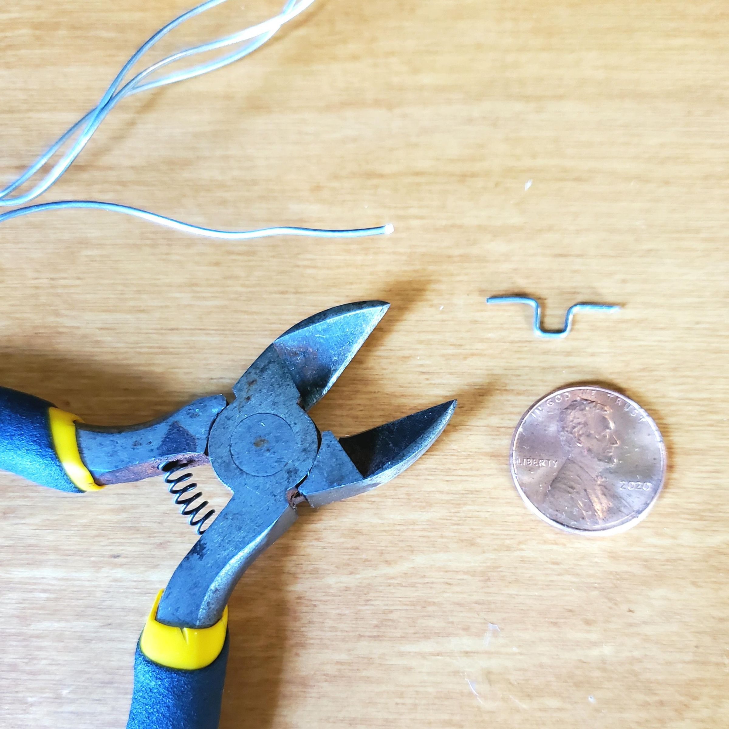 Wire Hook Keeper : 4 Steps (with Pictures) - Instructables