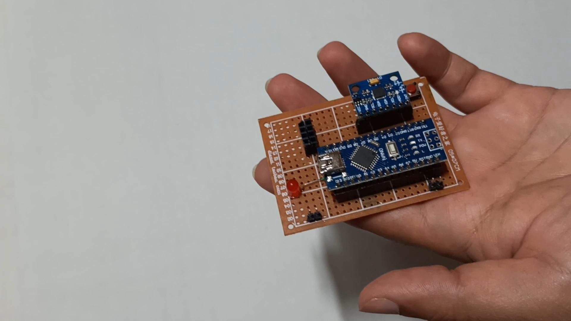 DIY | Hand Gestures Controlled Car Using Arduino | NRf24l01 | MPU6050 ...