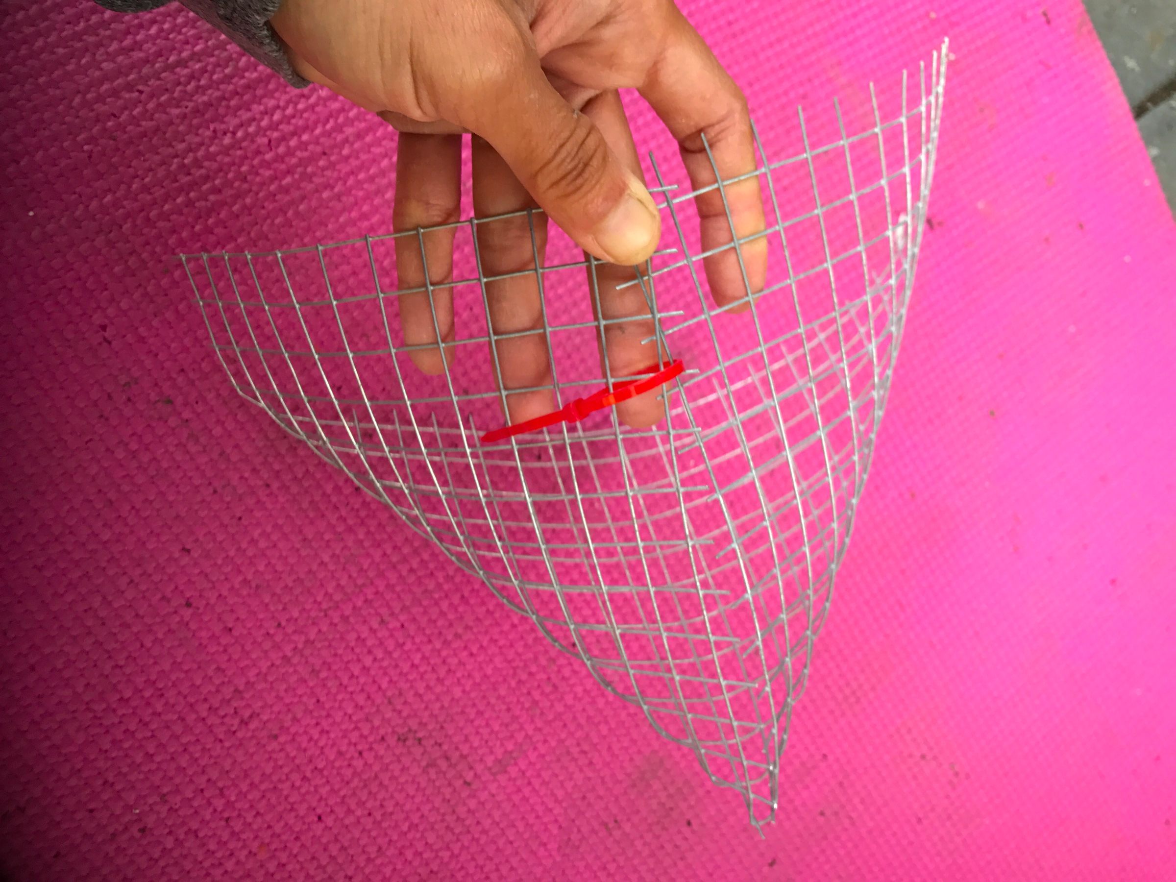 Easy and Cheap Gopher Cage : 5 Steps (with Pictures) - Instructables