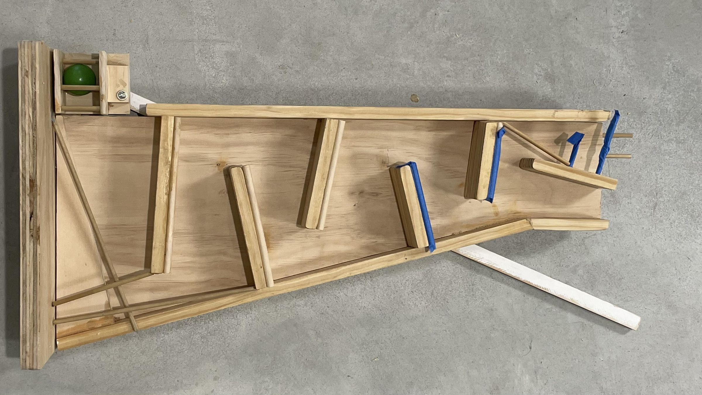 ROLLING BALL TRACK WITH BALL ELEVATOR : 6 Steps (with Pictures ...