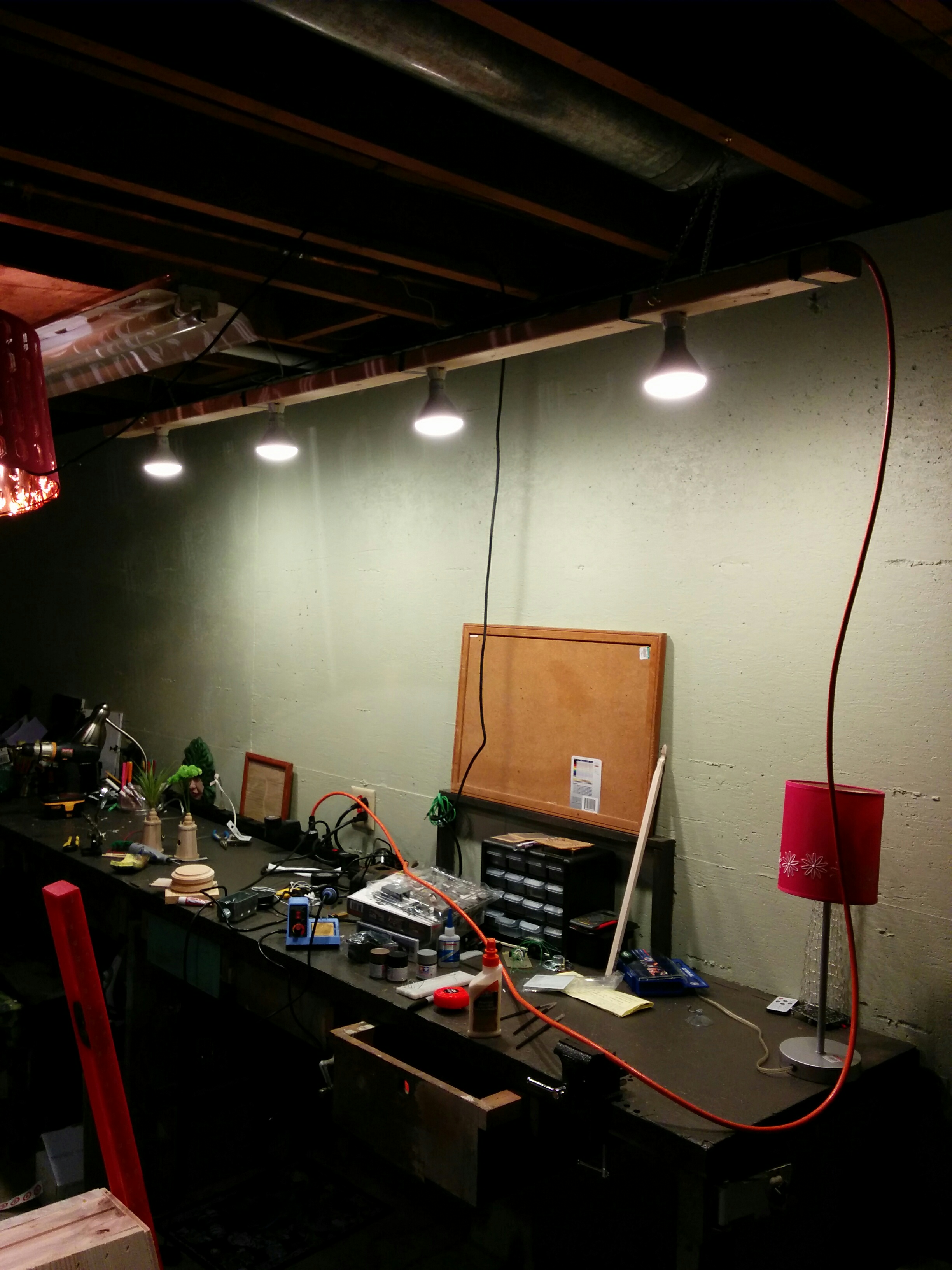 2x4 Simple Light Fixture : 8 Steps (with Pictures) - Instructables