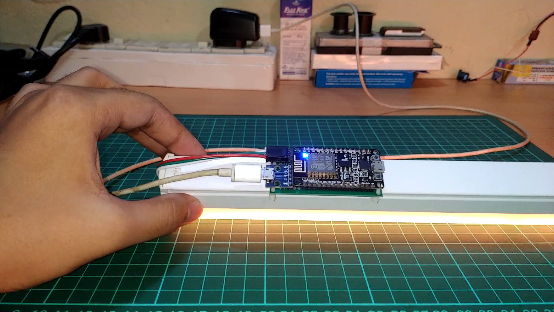 DIY Wireless RGB Photography Light Stick [ESP8266] : 10 Steps (with ...