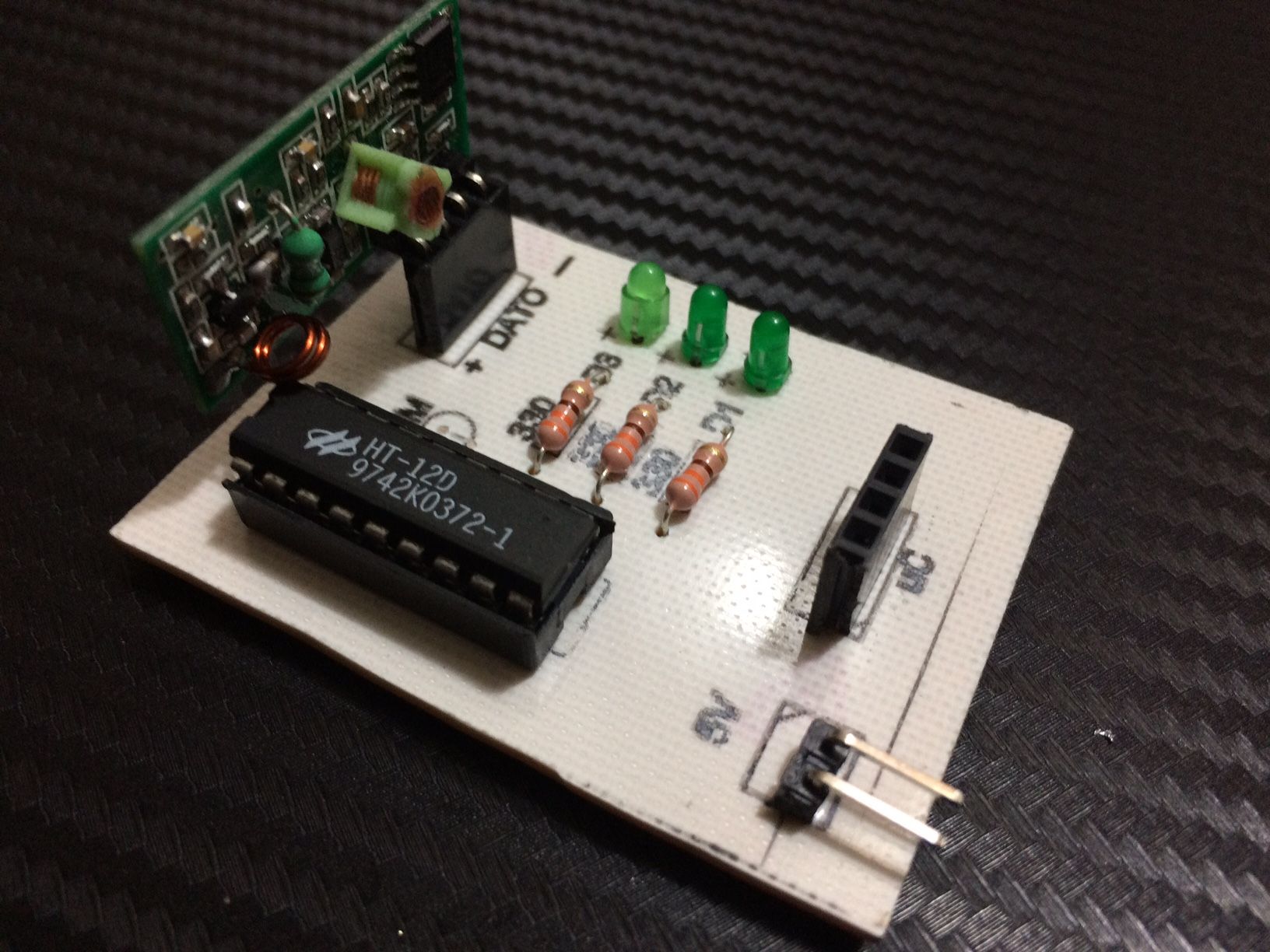 Make a RF Transmitter and Receiver With HT12E & HT12D : 4 Steps ...