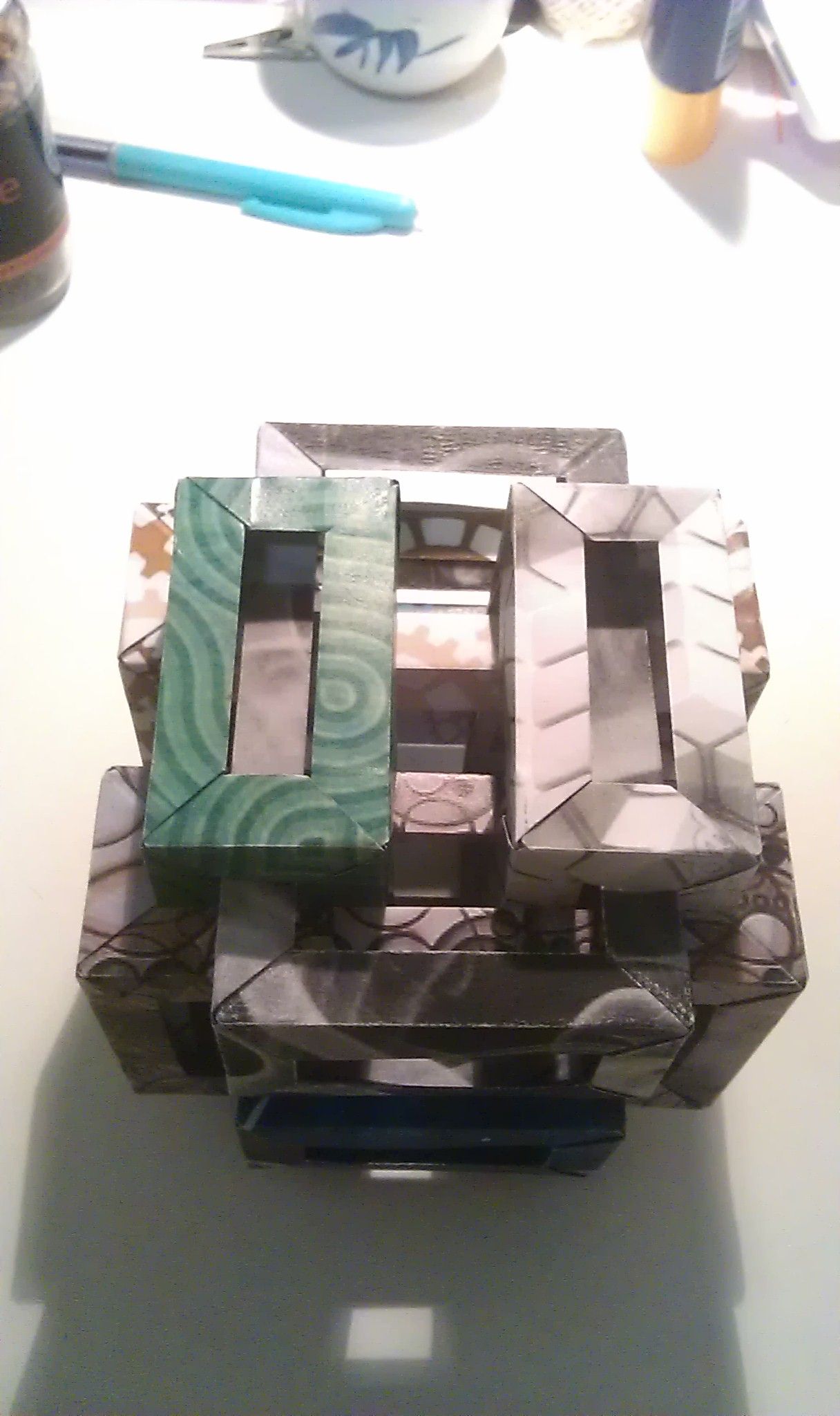 Modular Origami Sculpture: 6 Rectangular Prisms : 11 Steps - Instructables
