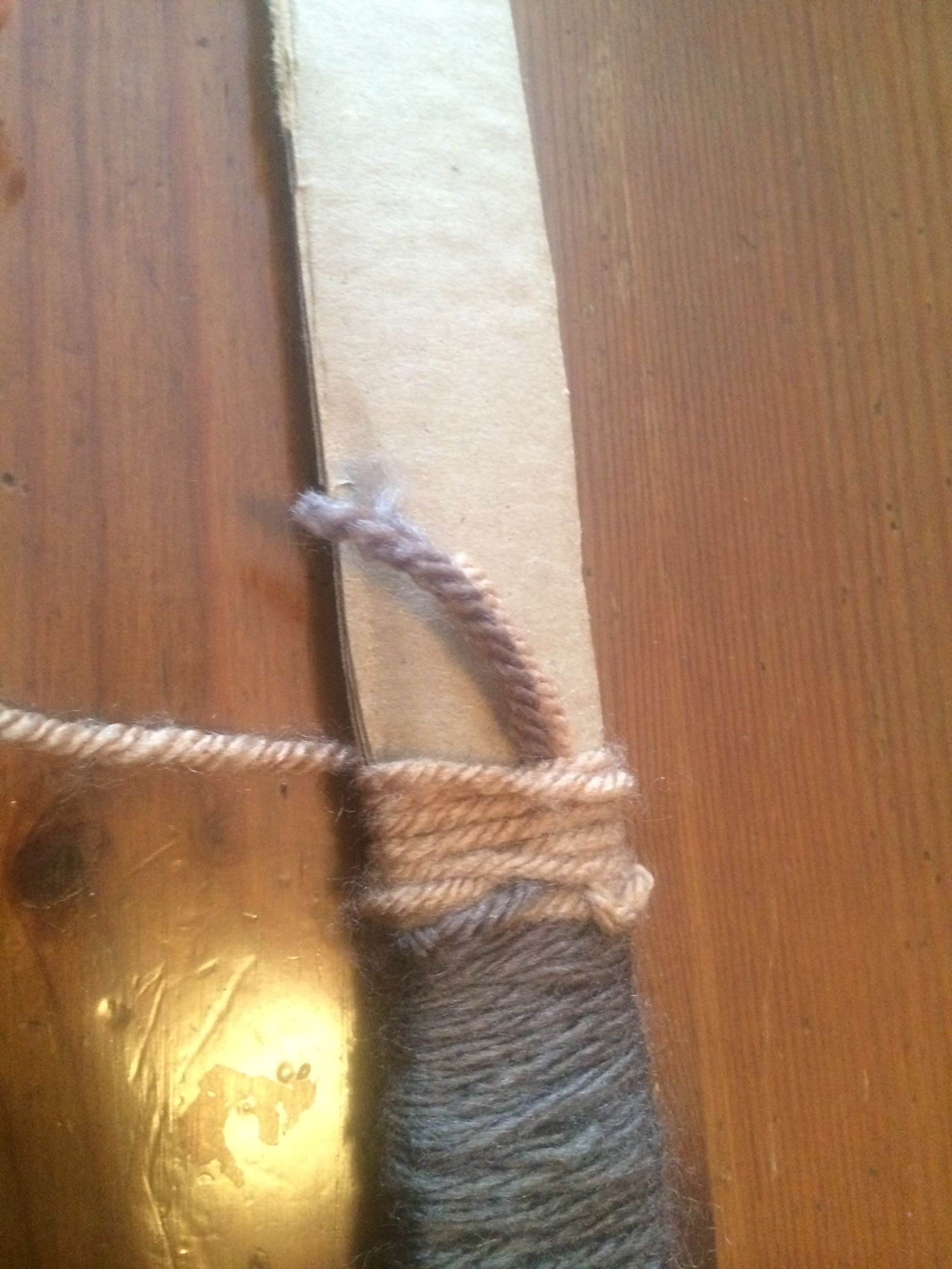 Cheap and Easy Yarn Picture Frame : 6 Steps - Instructables