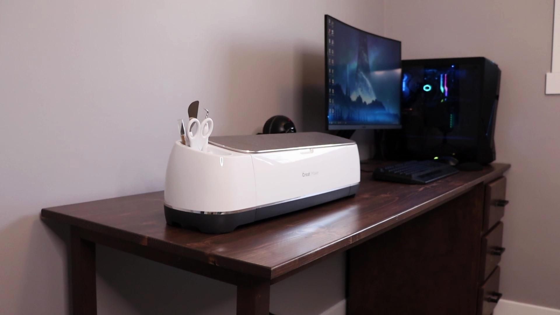 DIY Computer Desk | Cable Management, Storage, LED's : 13 Steps (with ...