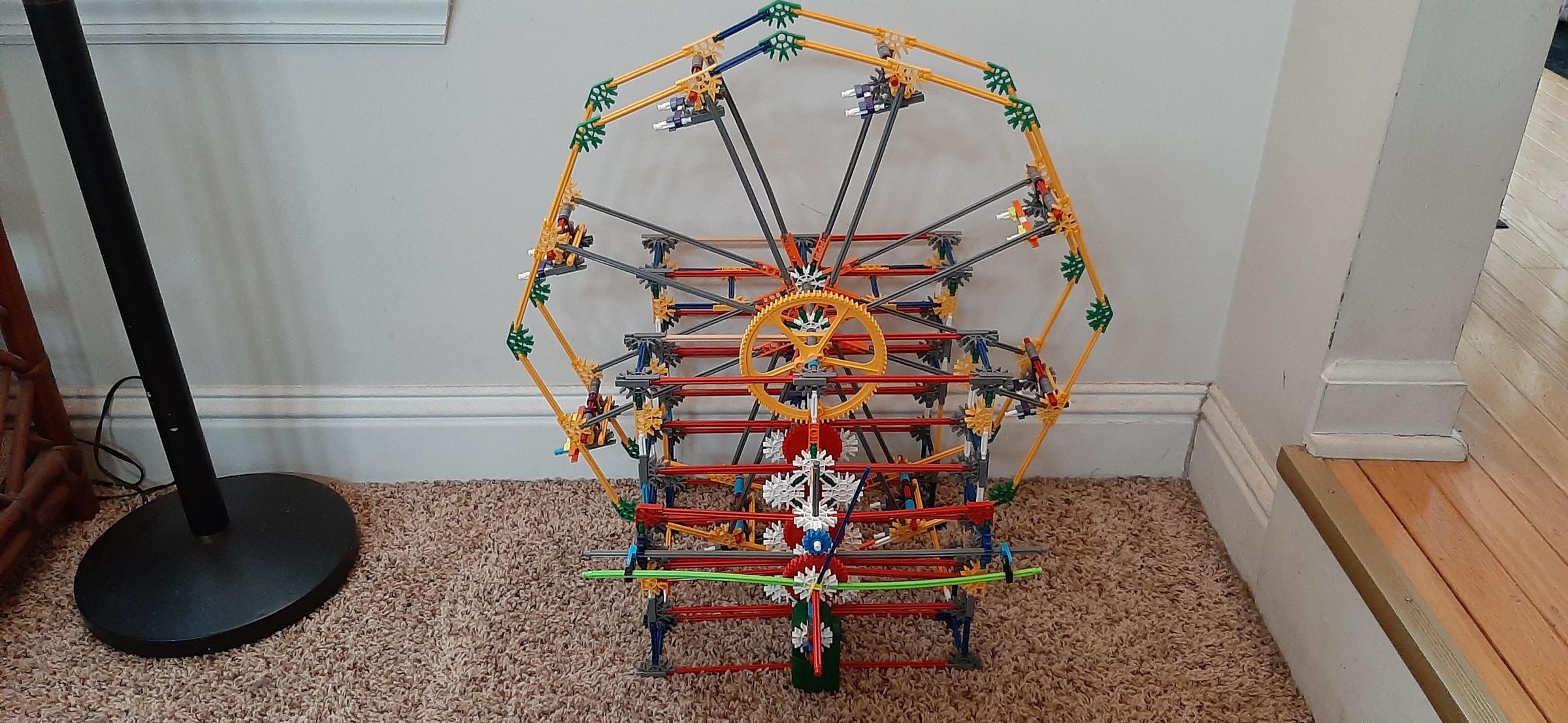 Knex Gear Powered Ferris Wheel : 3 Steps - Instructables