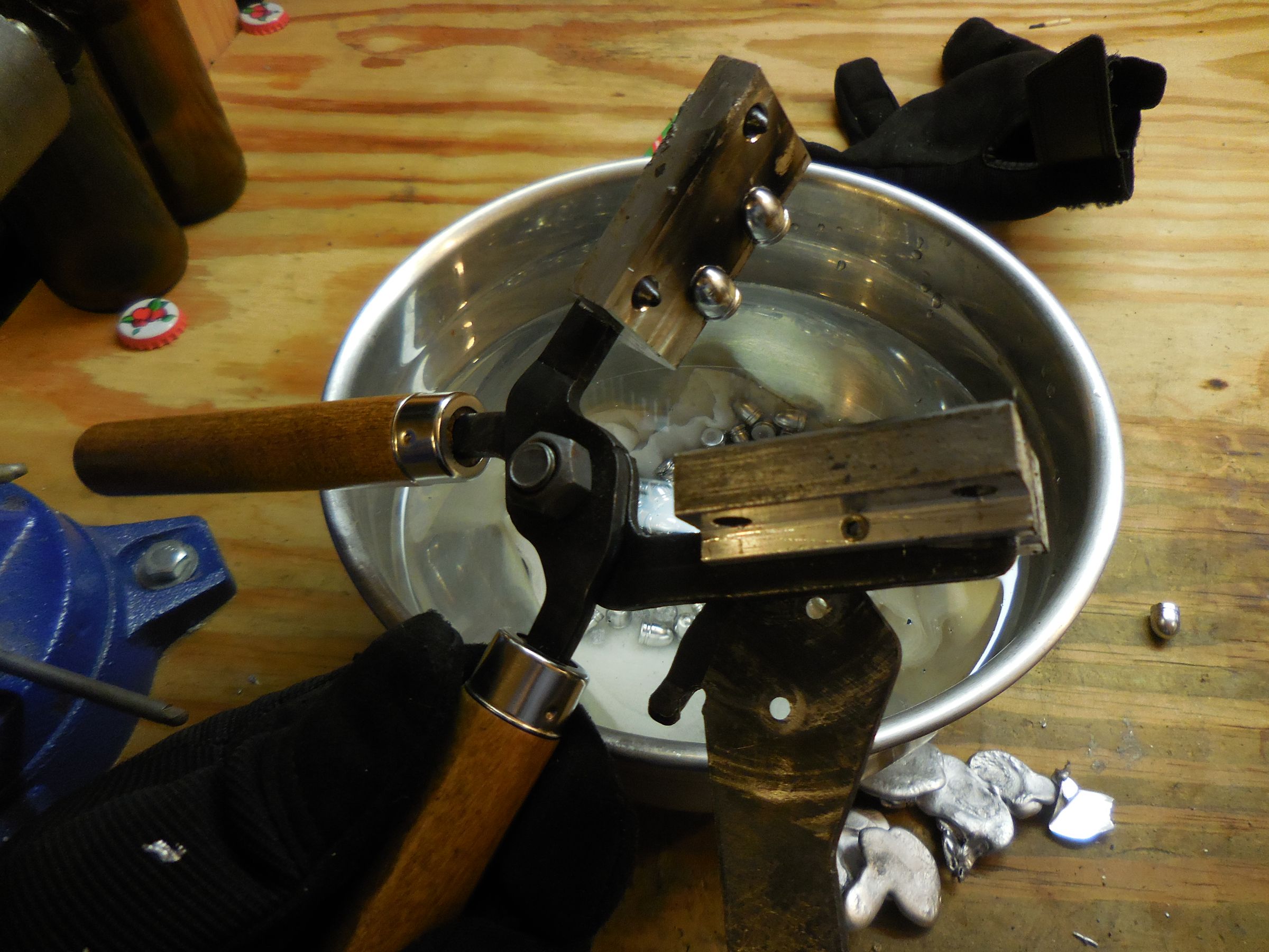 How to Cast Bullets : 6 Steps - Instructables