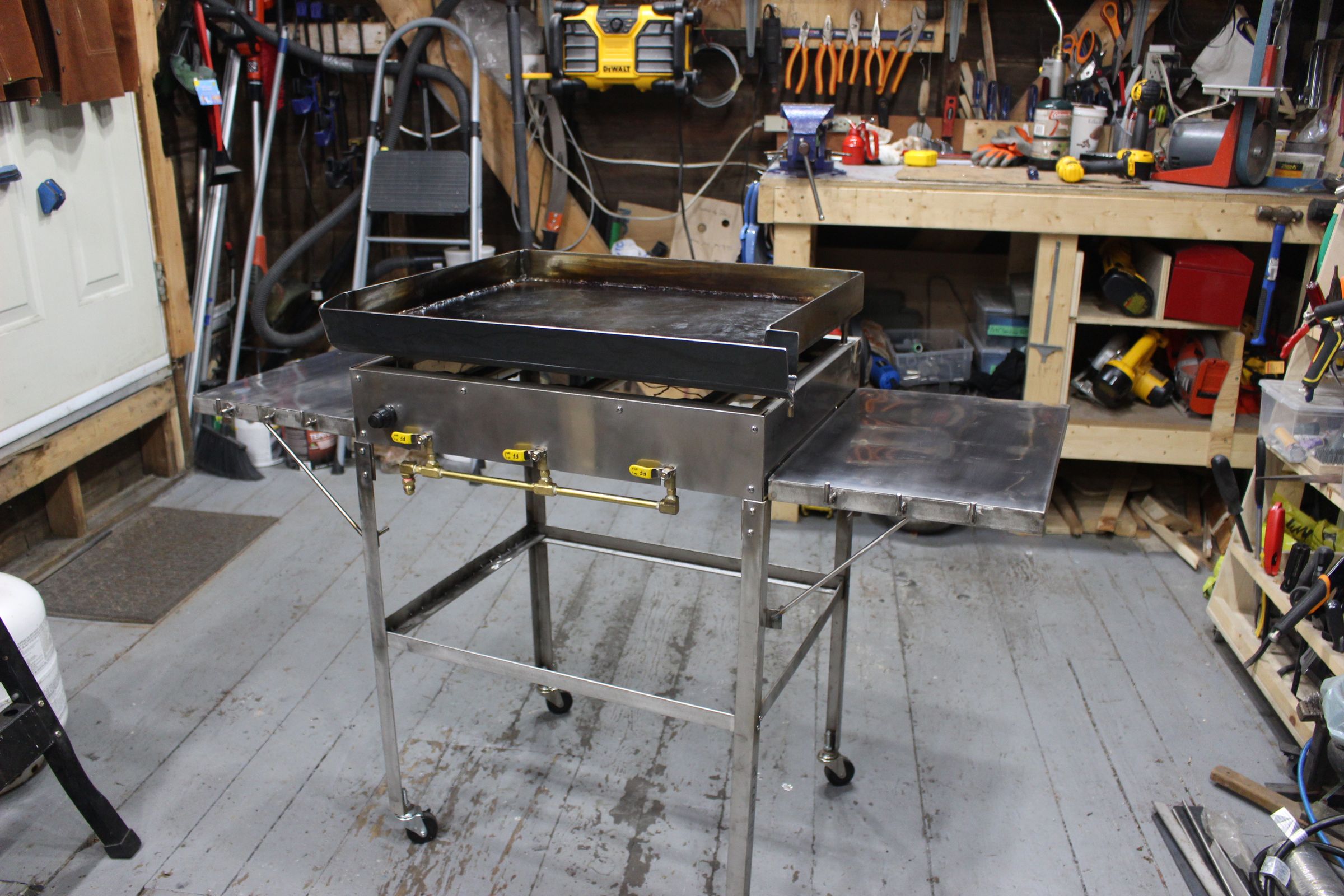 How to Make an Outdoor Griddle : 9 Steps (with Pictures) - Instructables