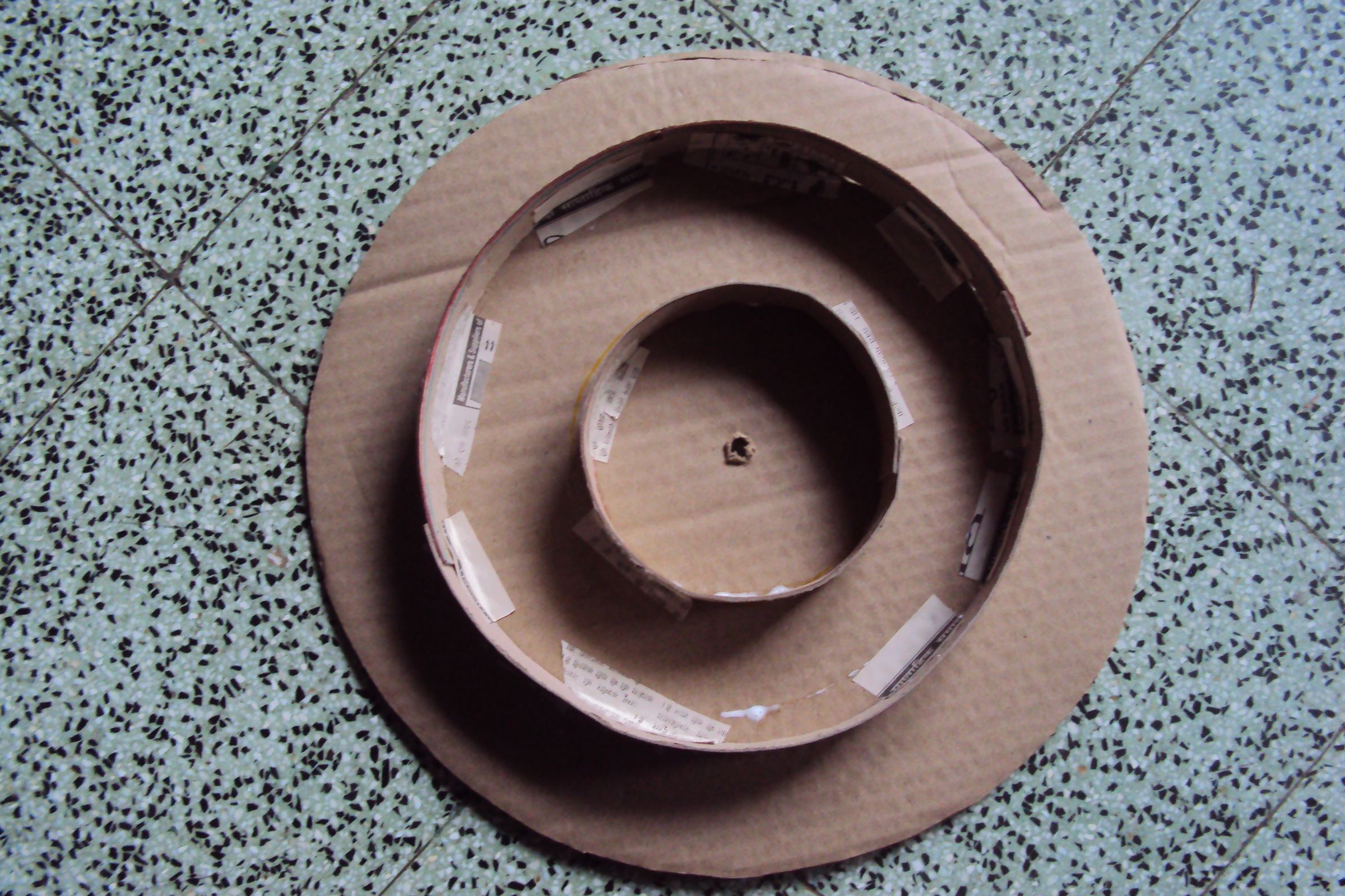 CARDBOARD ROTATING CENTERPIECE : 13 Steps (with Pictures) - Instructables