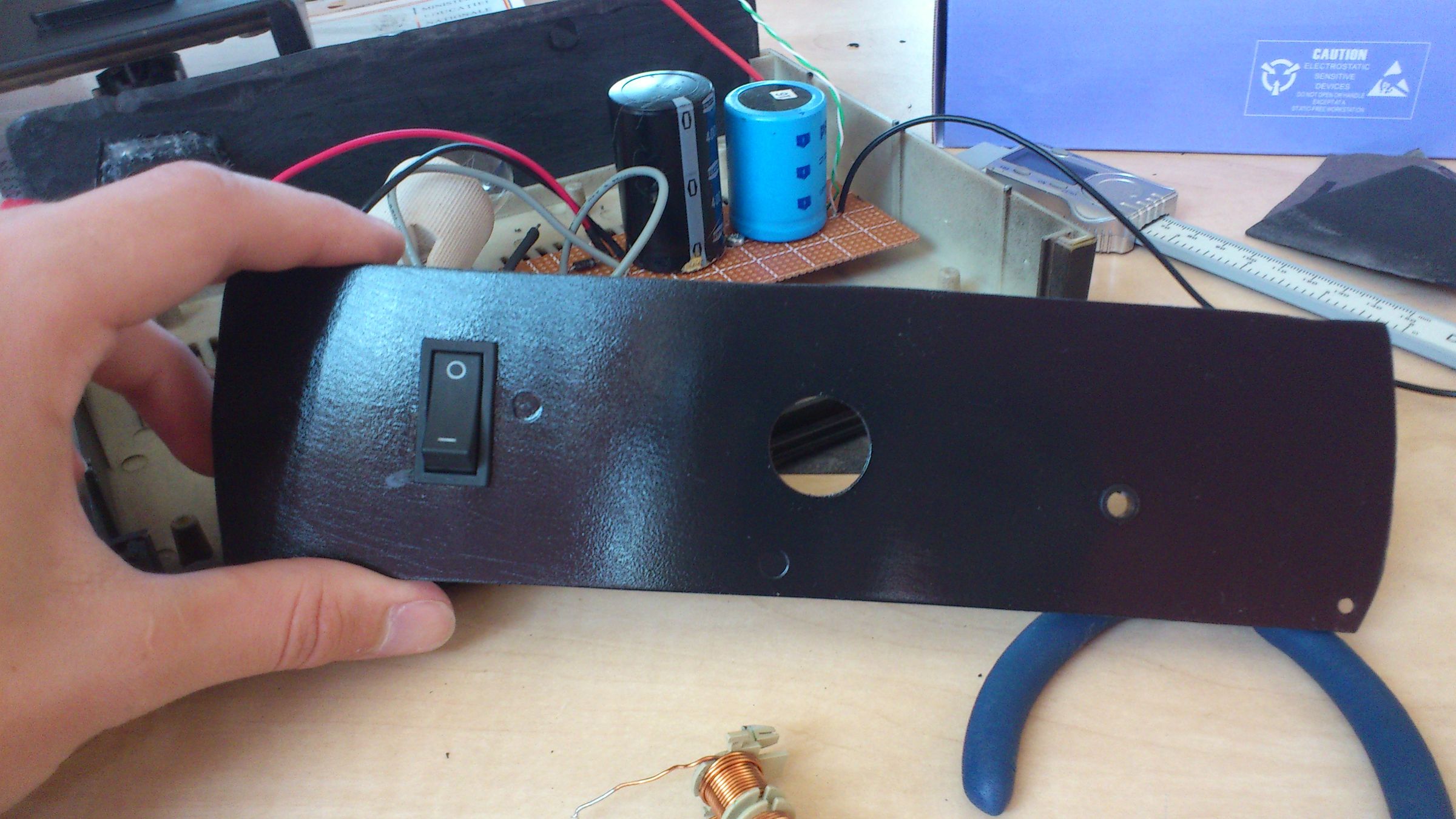 How to Make Your Own Metal Pulse Magnetizer 2 : 9 Steps (with Pictures ...