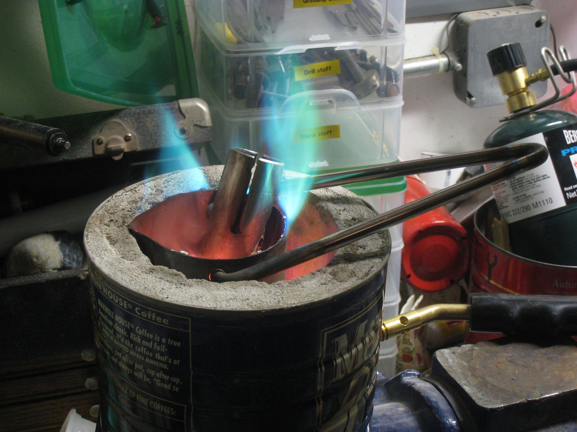 Ultimate Guide to Making a Cheap But Effective Aluminium Forge. : 5 ...