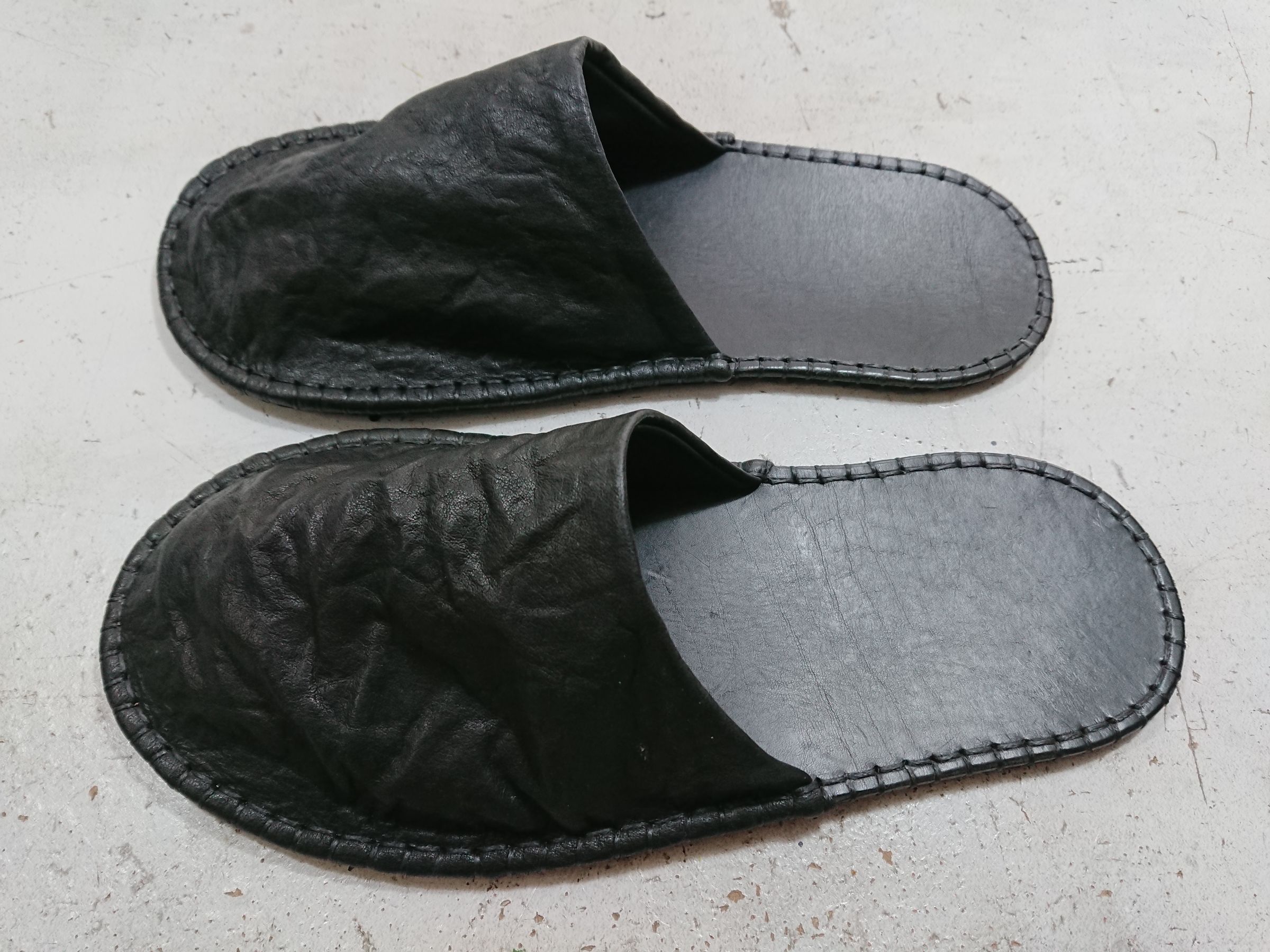 Making Leather Slippers : 9 Steps (with Pictures) - Instructables