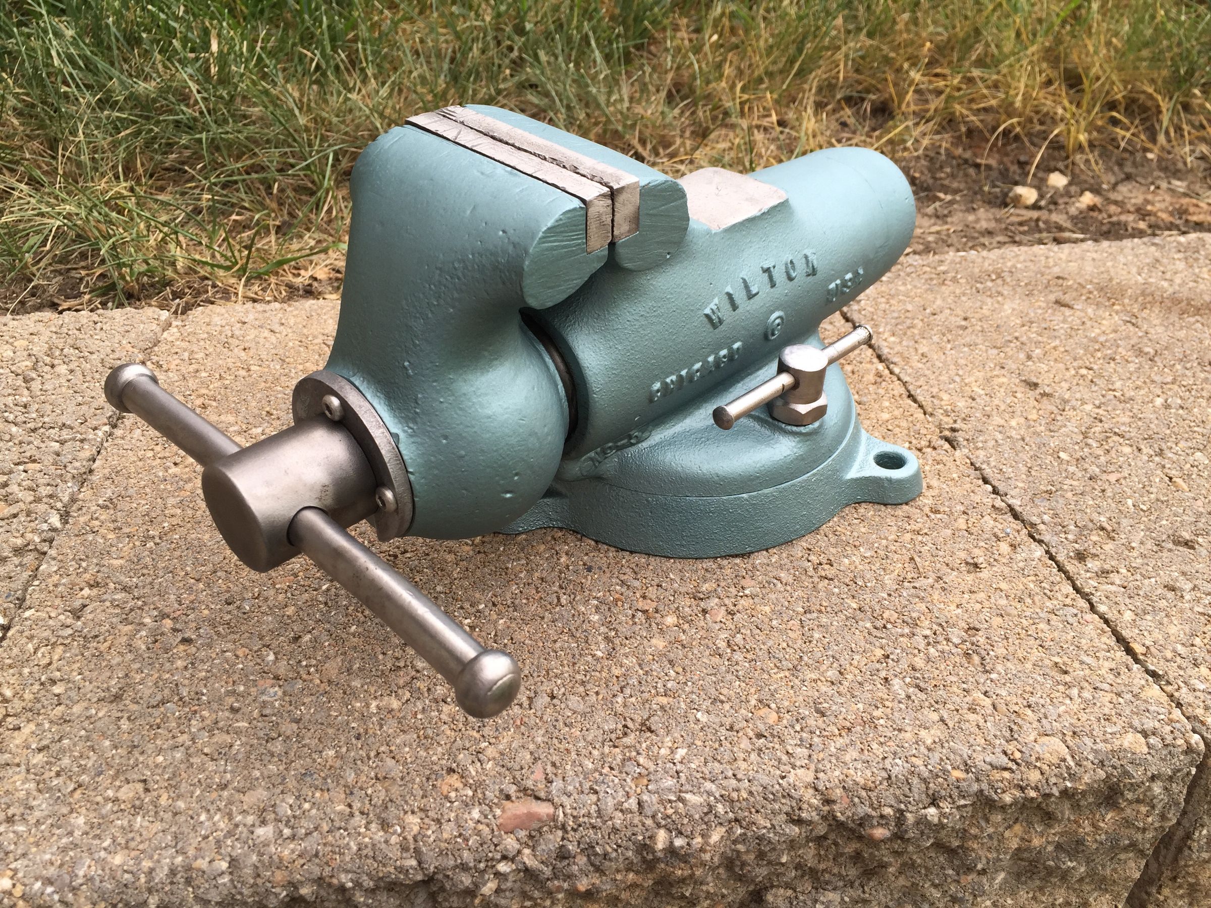Restoration of Wilton Bullet Vise : 6 Steps (with Pictures) - Instructables