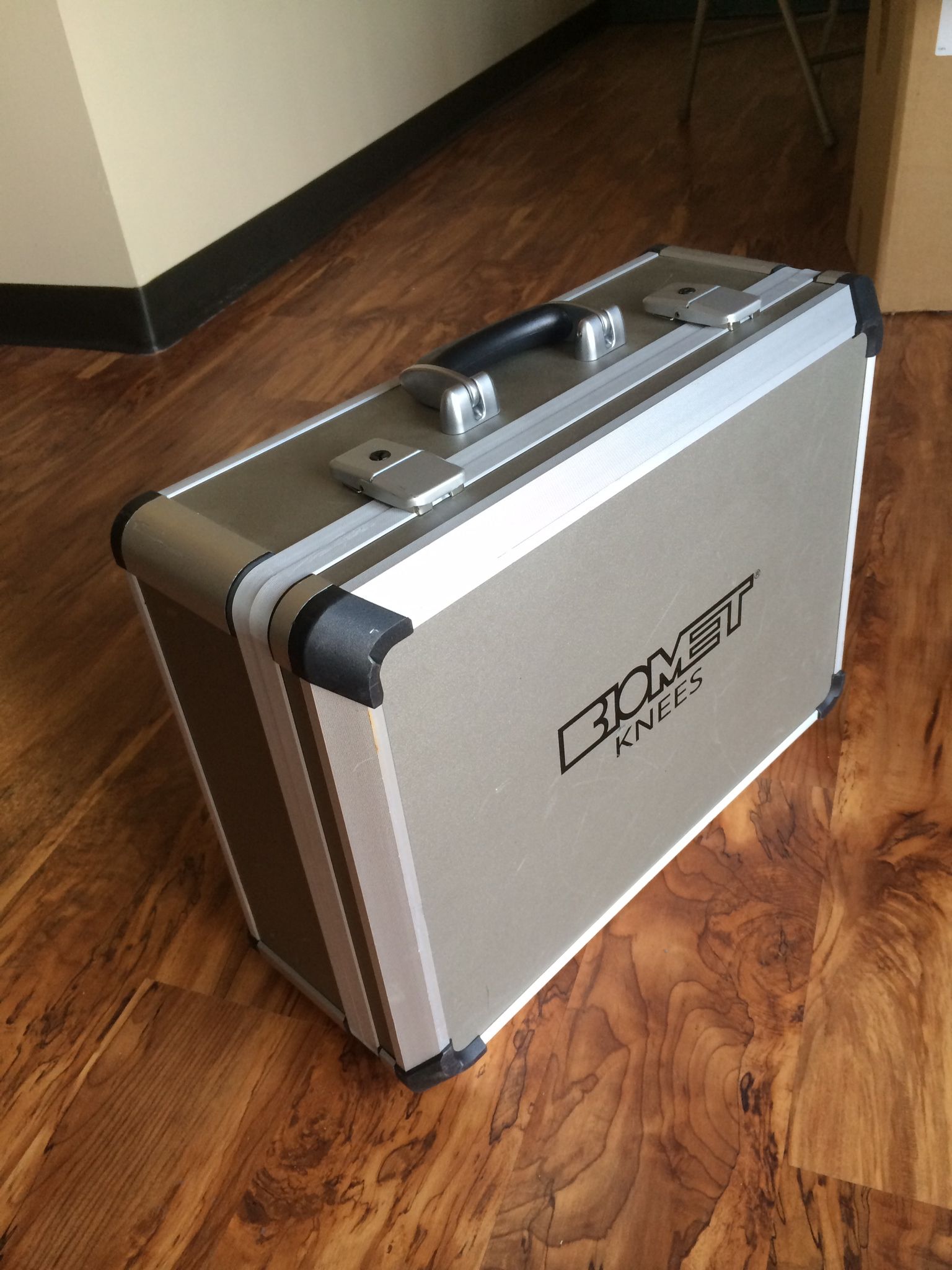 Briefcase PC : 7 Steps - Instructables