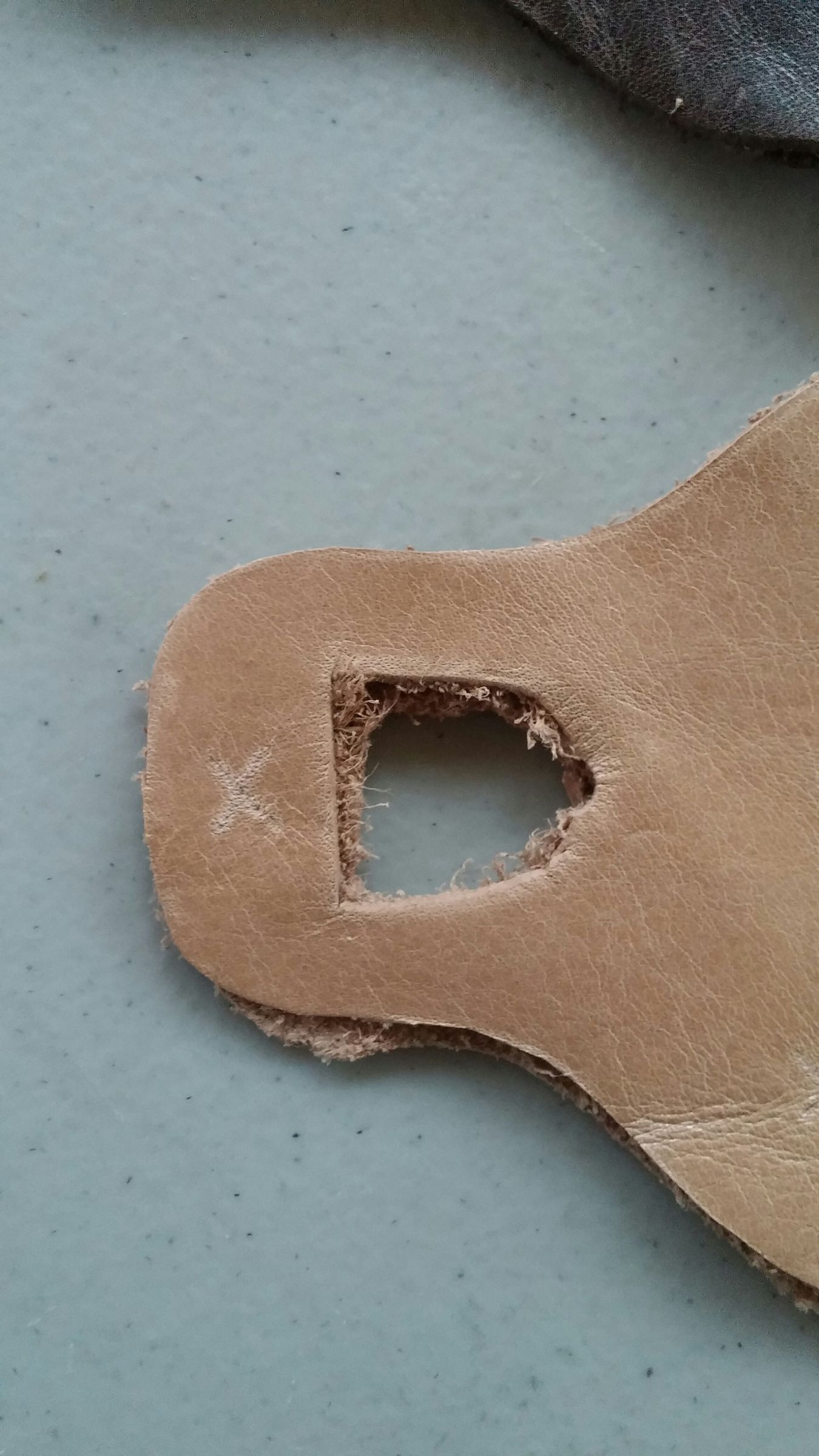 Archery Leather Armguard and Finger Tab : 8 Steps - Instructables