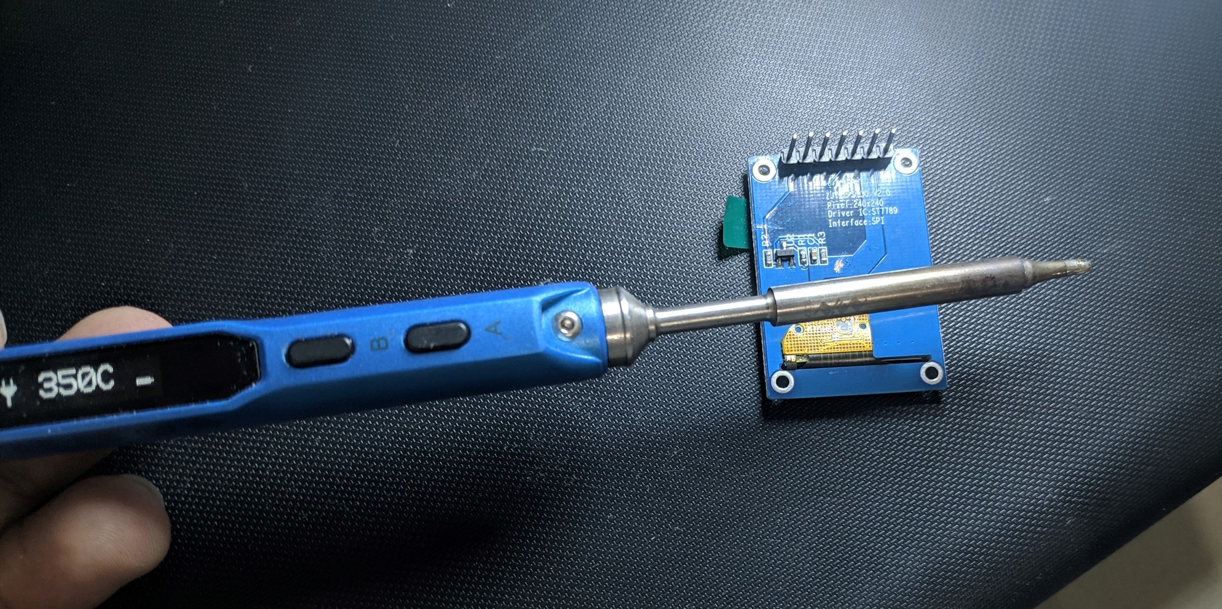 Adding CS Pin to ST7789 1.3" IPS LCD : 5 Steps - Instructables