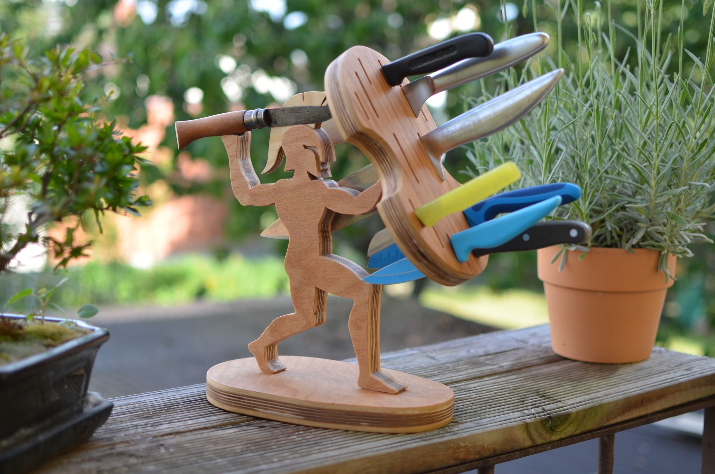 Knife Block - Warrior : 7 Steps (with Pictures) - Instructables