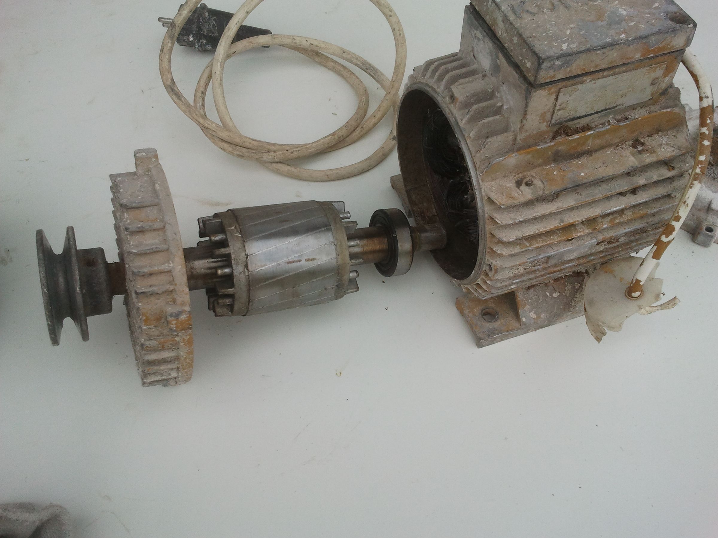 Rewinding and Renovation of the Electric Motor : 45 Steps (with ...