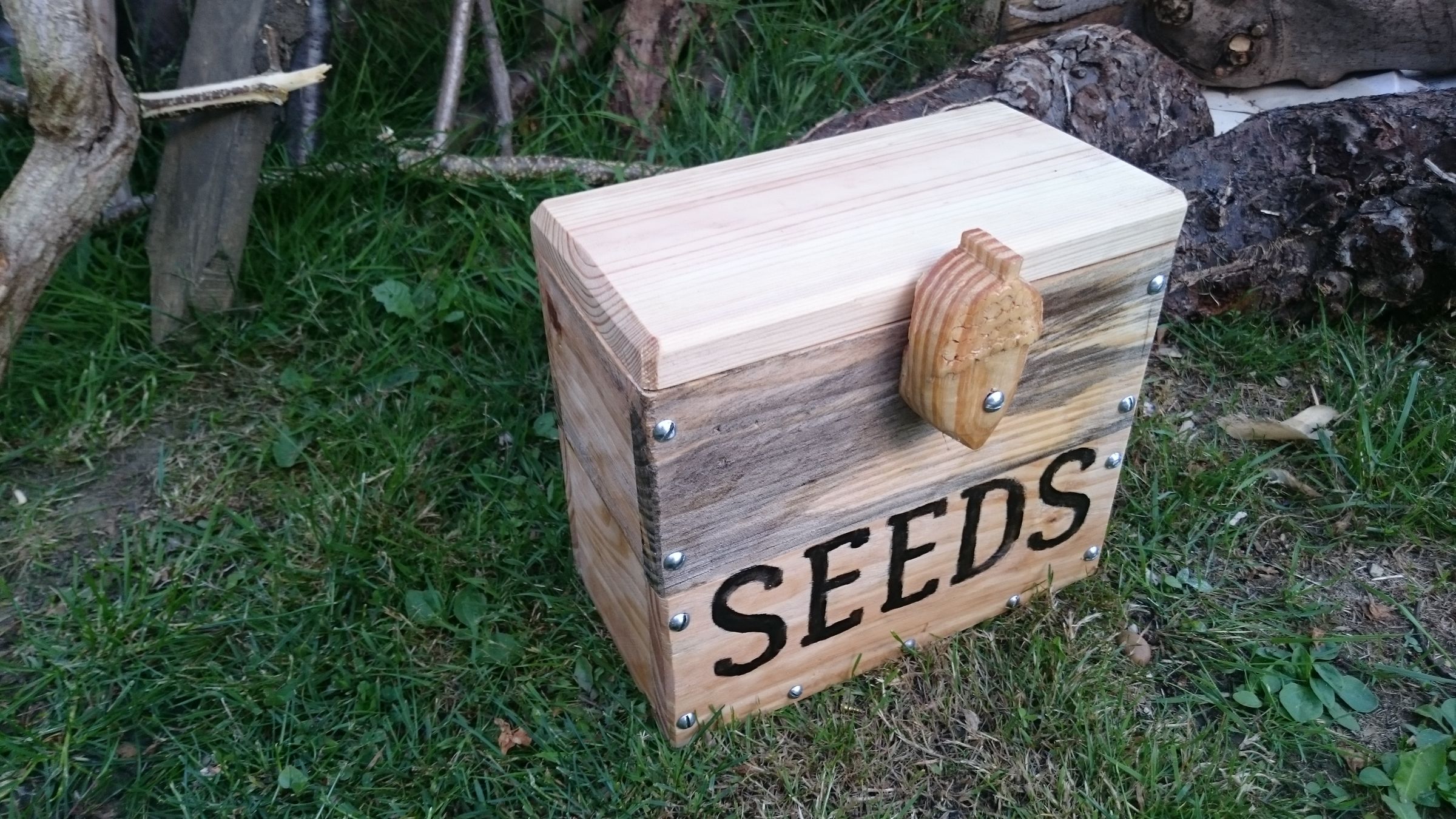 Seed Box : 10 Steps - Instructables