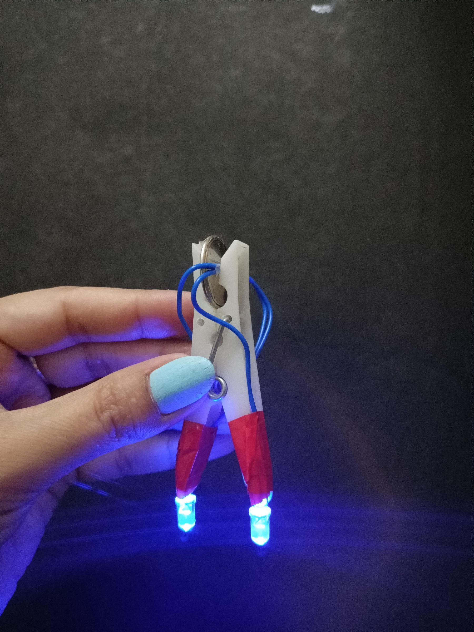 Parallel Circuit Using Circuit Bug : 13 Steps (with Pictures ...