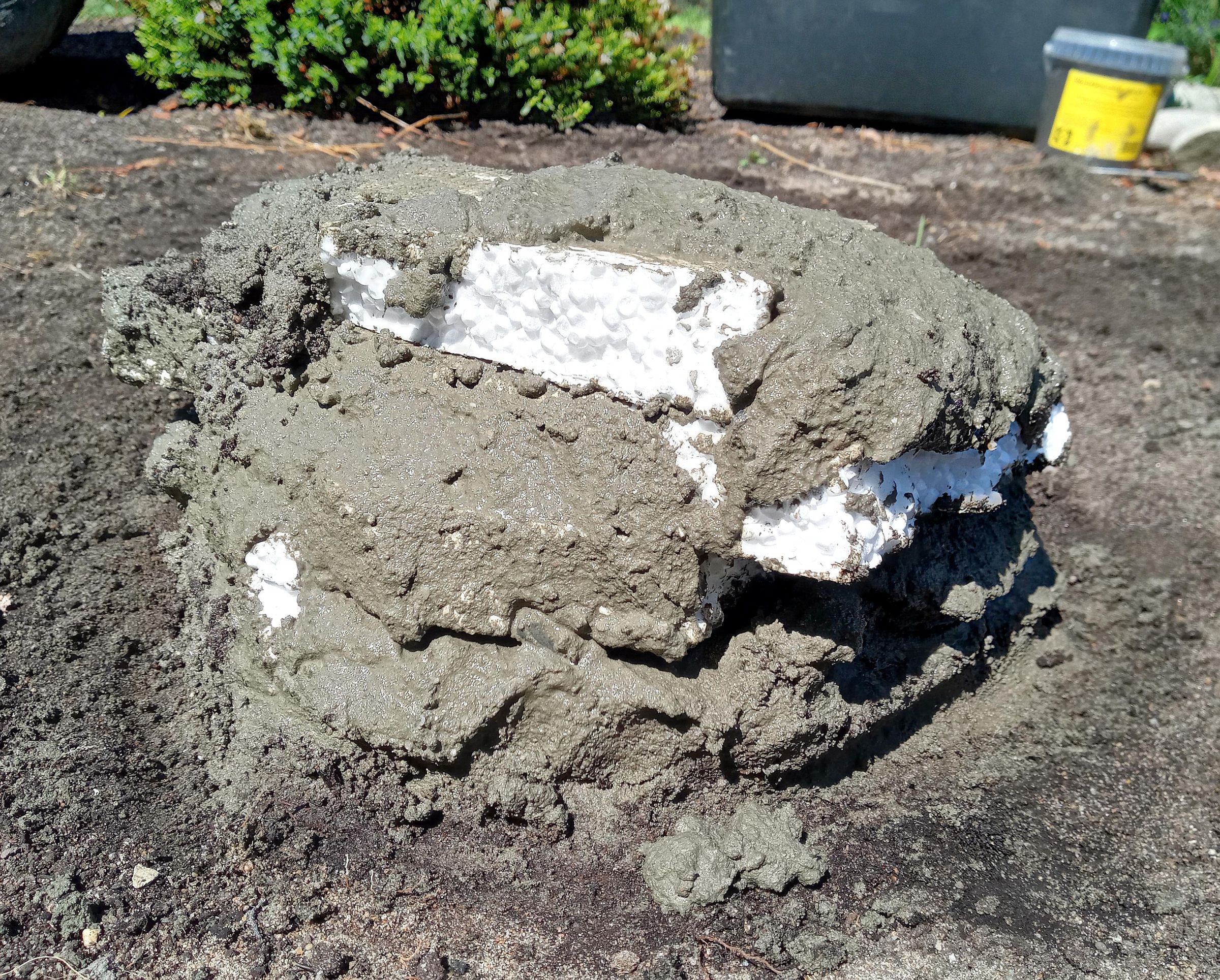 Faux Rocks That Look Real : 11 Steps (with Pictures) - Instructables