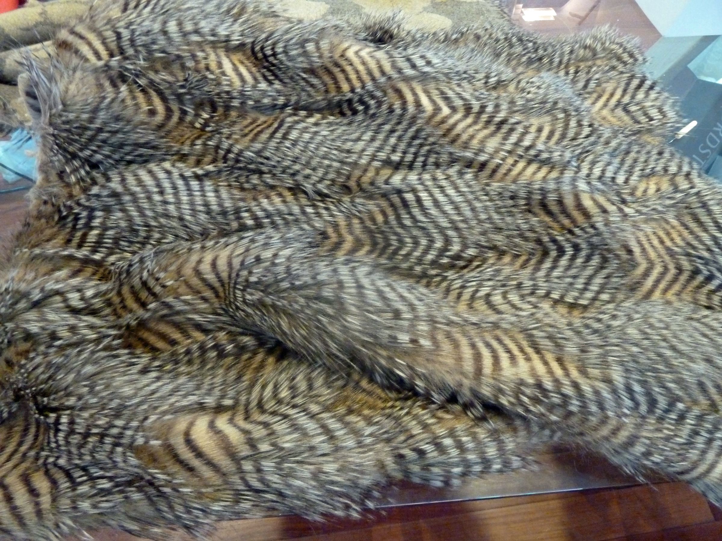 How to Cut & Sew Faux Fur : 6 Steps (with Pictures) - Instructables