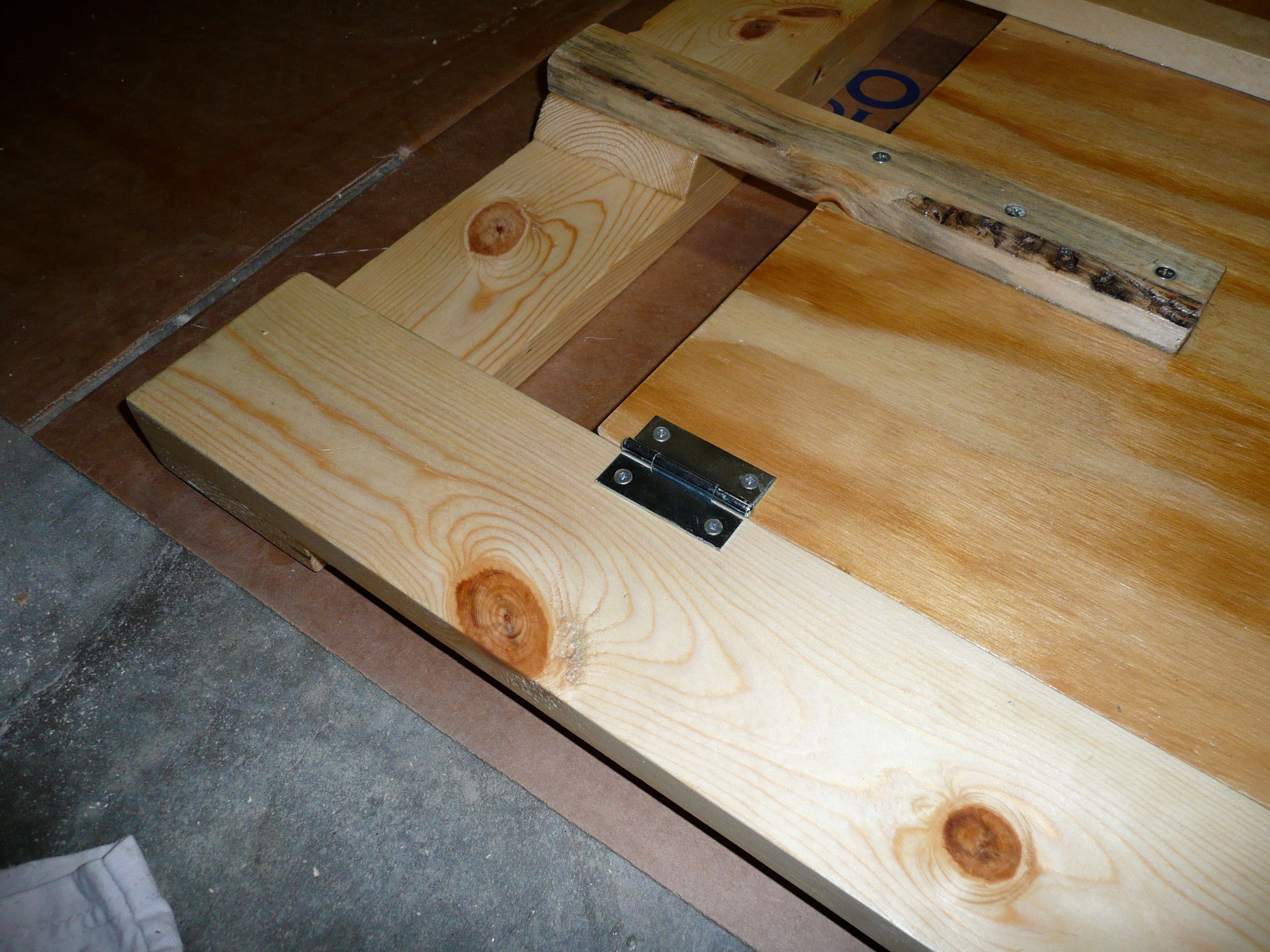 Collapsible Desk : 13 Steps - Instructables