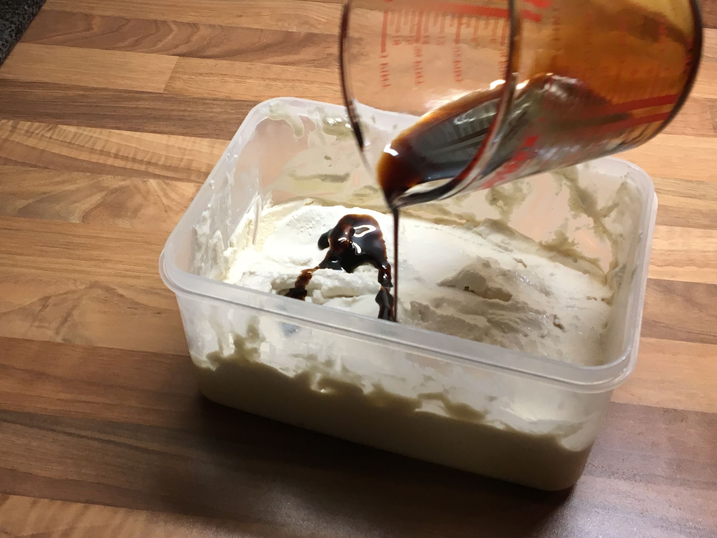 The Ultimate Coke Float With Coca Cola Flavoured Ice Cream : 5 Steps ...